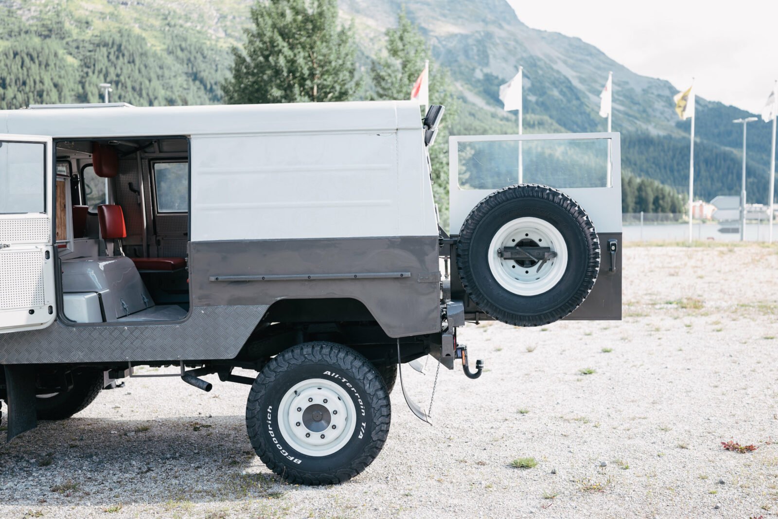 For Sale: A Volvo C303 4x4 The "Swedish Unimog" – $17,000+ USD