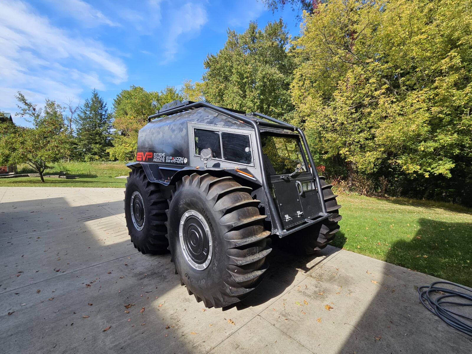 For Sale: A Quadro Sherp Pro – An Amphibious 4x4