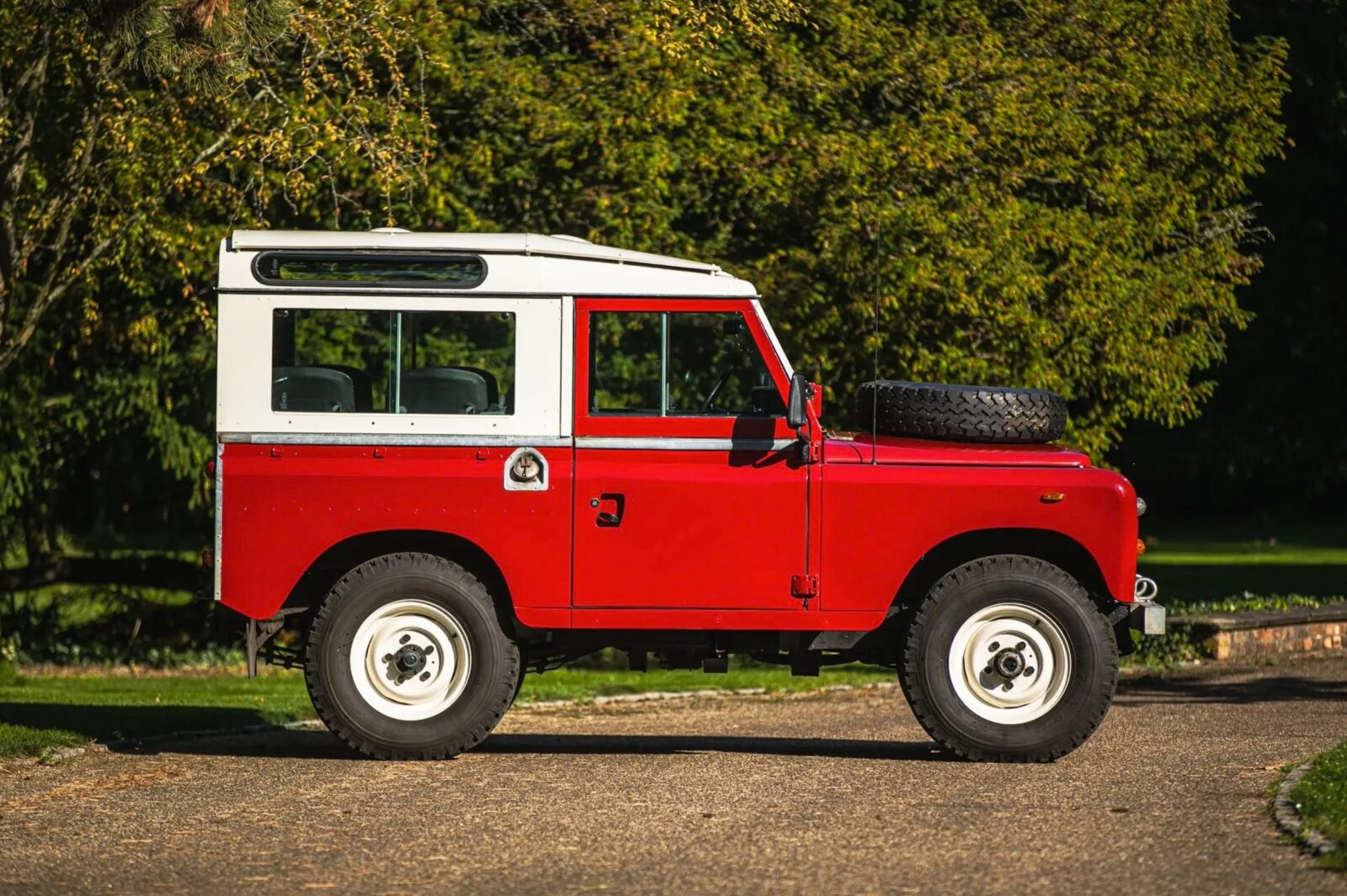Ex-Jay Kay: A 1983 Land Rover County Safari – $24,000+ USD