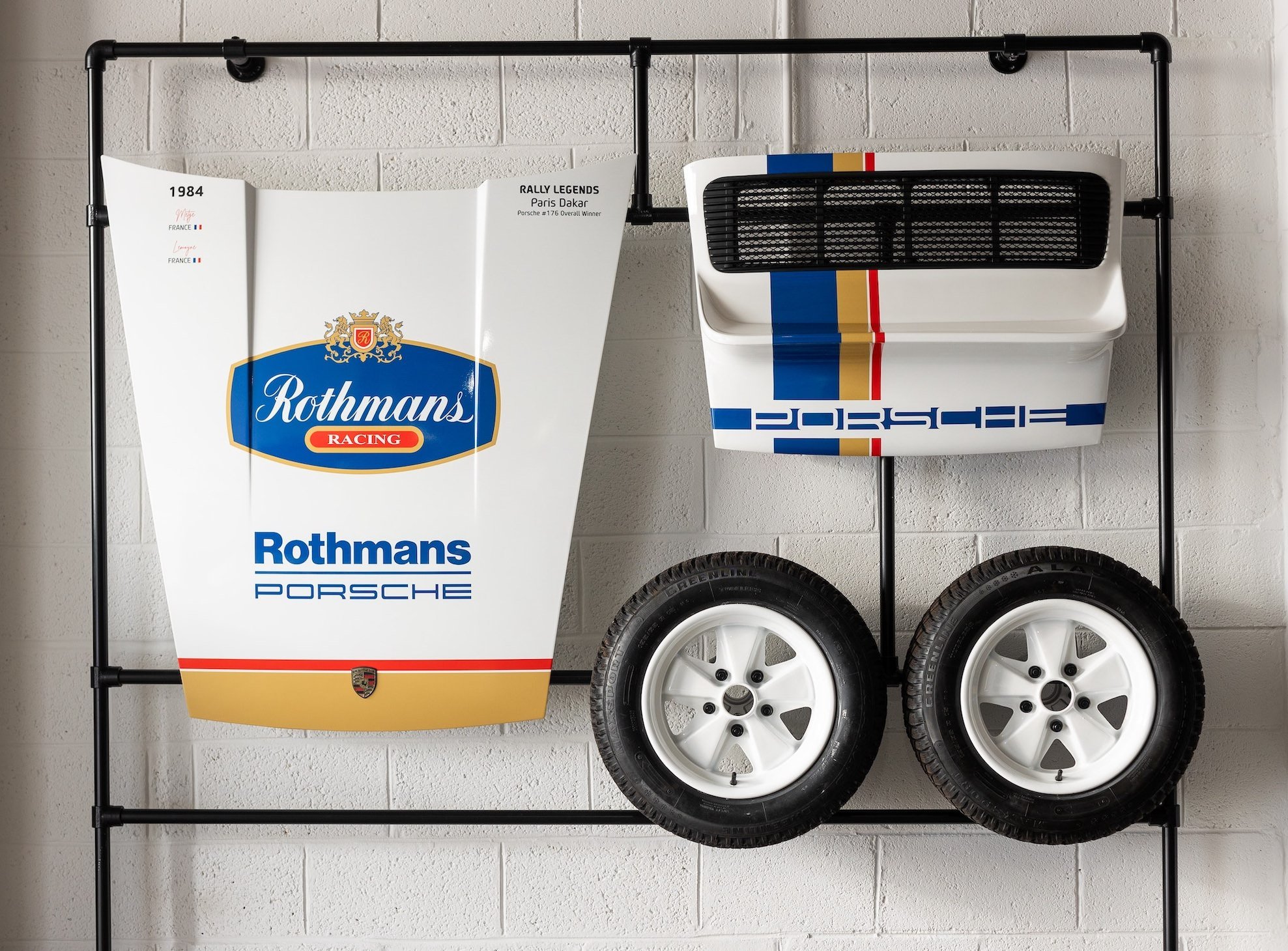 1:1 Scale – A Rothmans Porsche 953 Paris-Dakar Rally Display