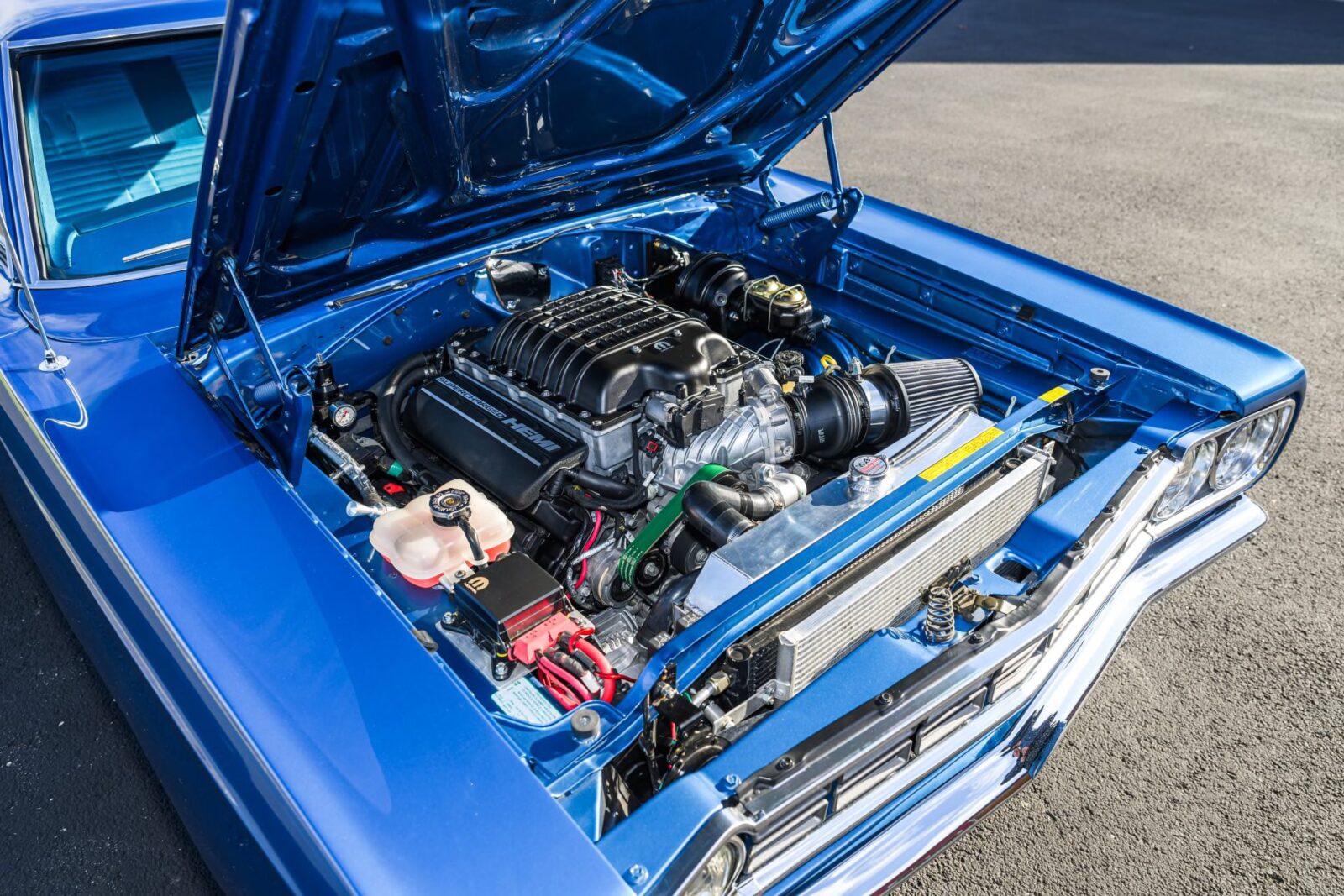 1000 HP "Hellephant" Sleeper: A 1968 Plymouth Road Runner