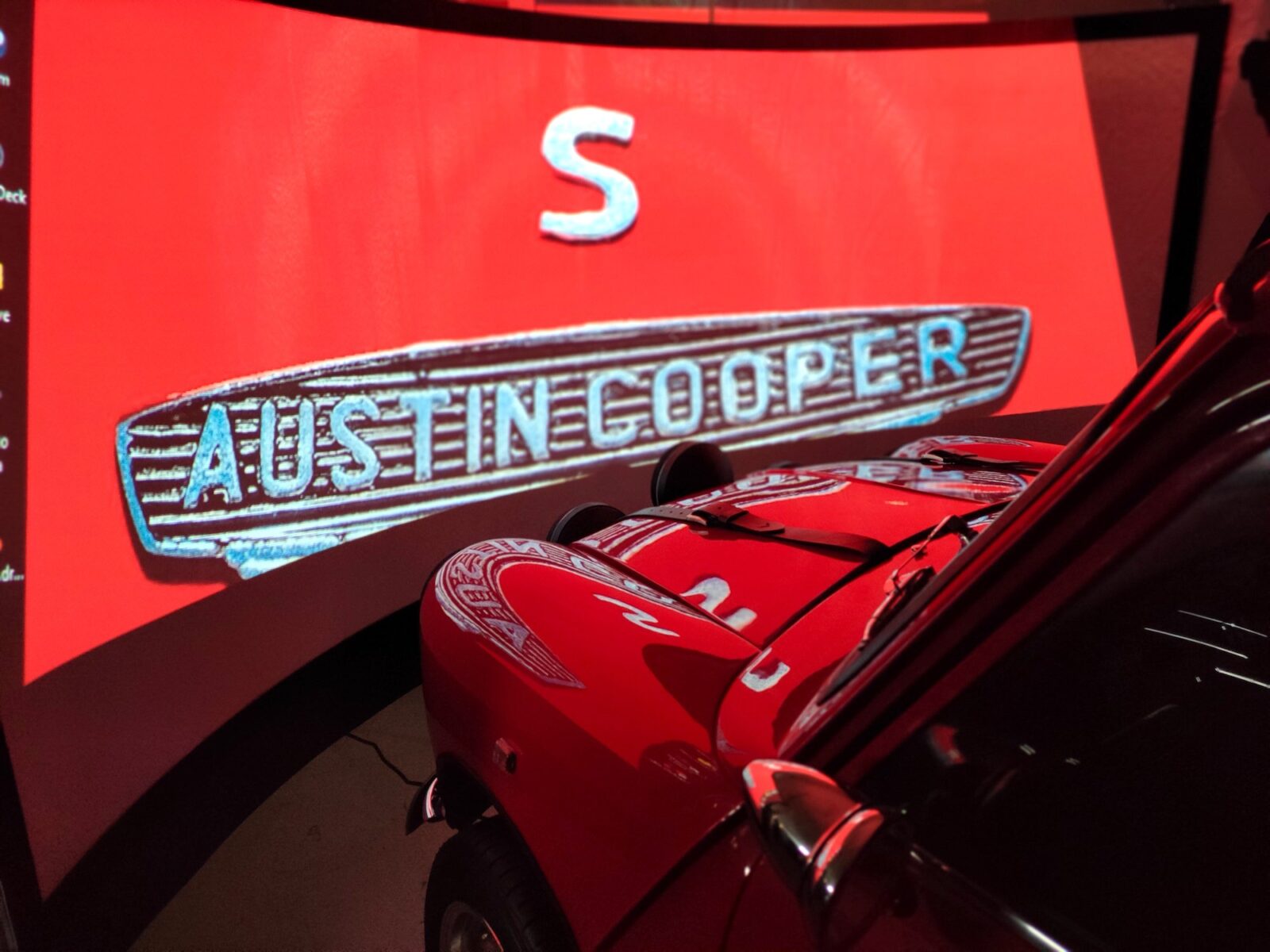 "The Italian Job" – A Mini Cooper Racing Simulator