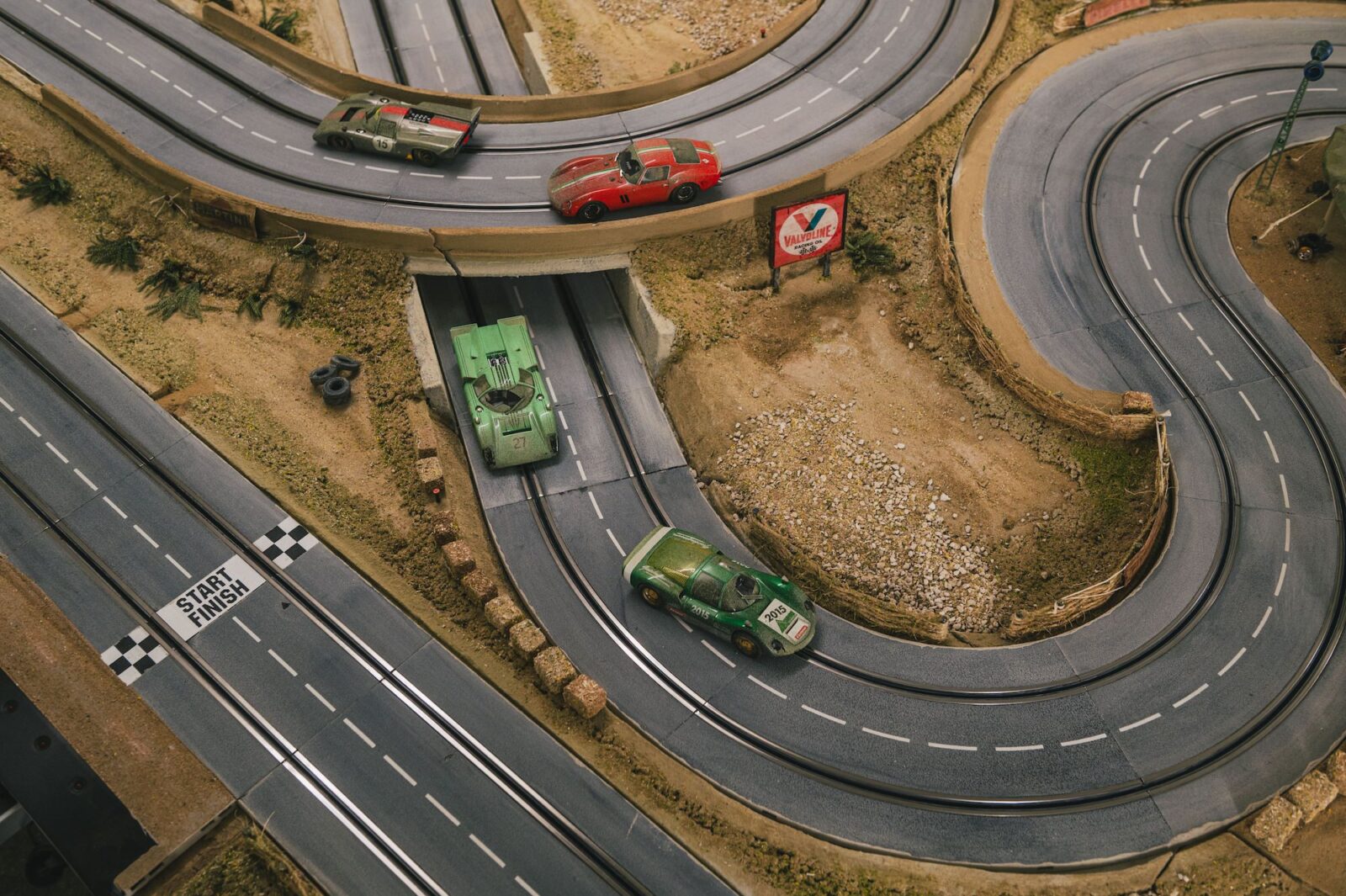 San Francisco Forest Circuit: A 1:24 Scale Carrera Digital Slot Car Track