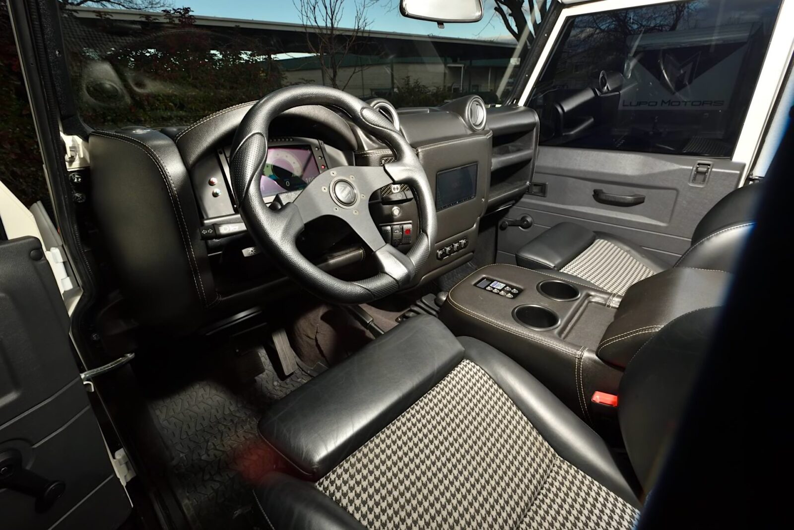 650 BHP Supercharged Land Rover Defender Pick Up Truck