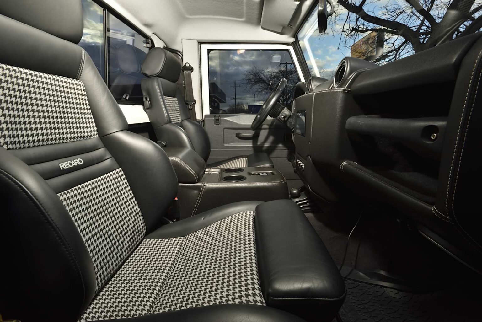 650 BHP Supercharged Land Rover Defender Pick Up Truck