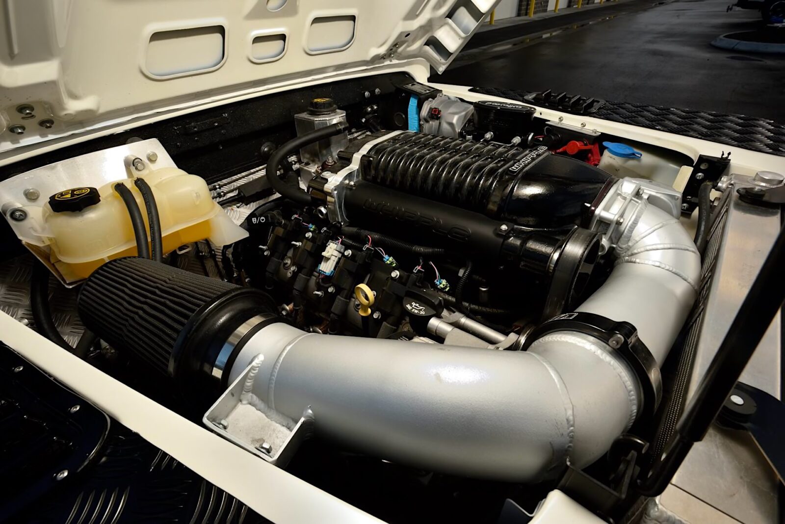 650 BHP Supercharged Land Rover Defender Pick Up Truck