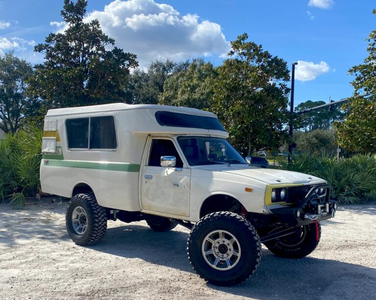 Retro Adventure Wagon: A 1973 Toyota Hilux Chinook Camper 4×4