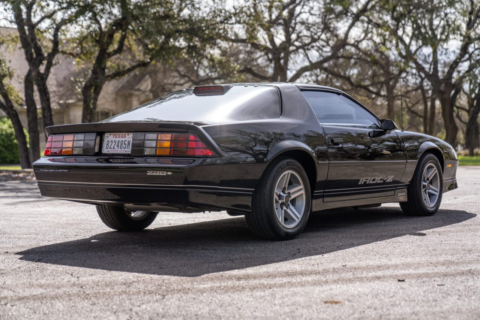 Rescued After 30 Years In Storage: A 1986 Chevrolet Camaro Z28 IROC-Z
