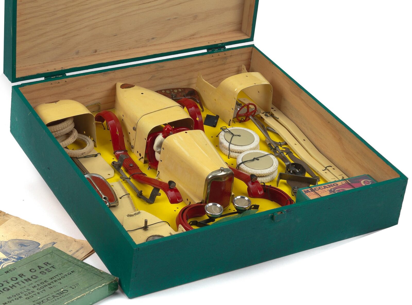 Unassembled 1930s-Era Kit! A Meccano Tin-Plate Clockwork Car