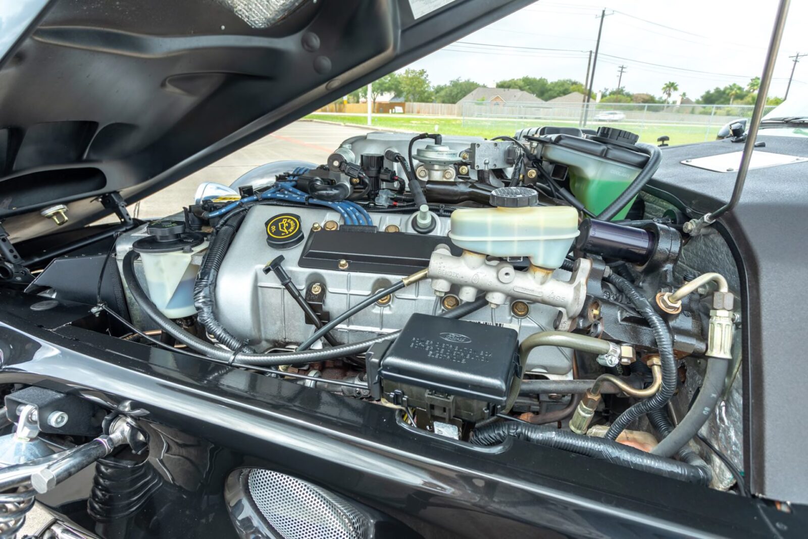 Unusual Machines: The Panoz AIV "Aluminum Intensive Vehicle"