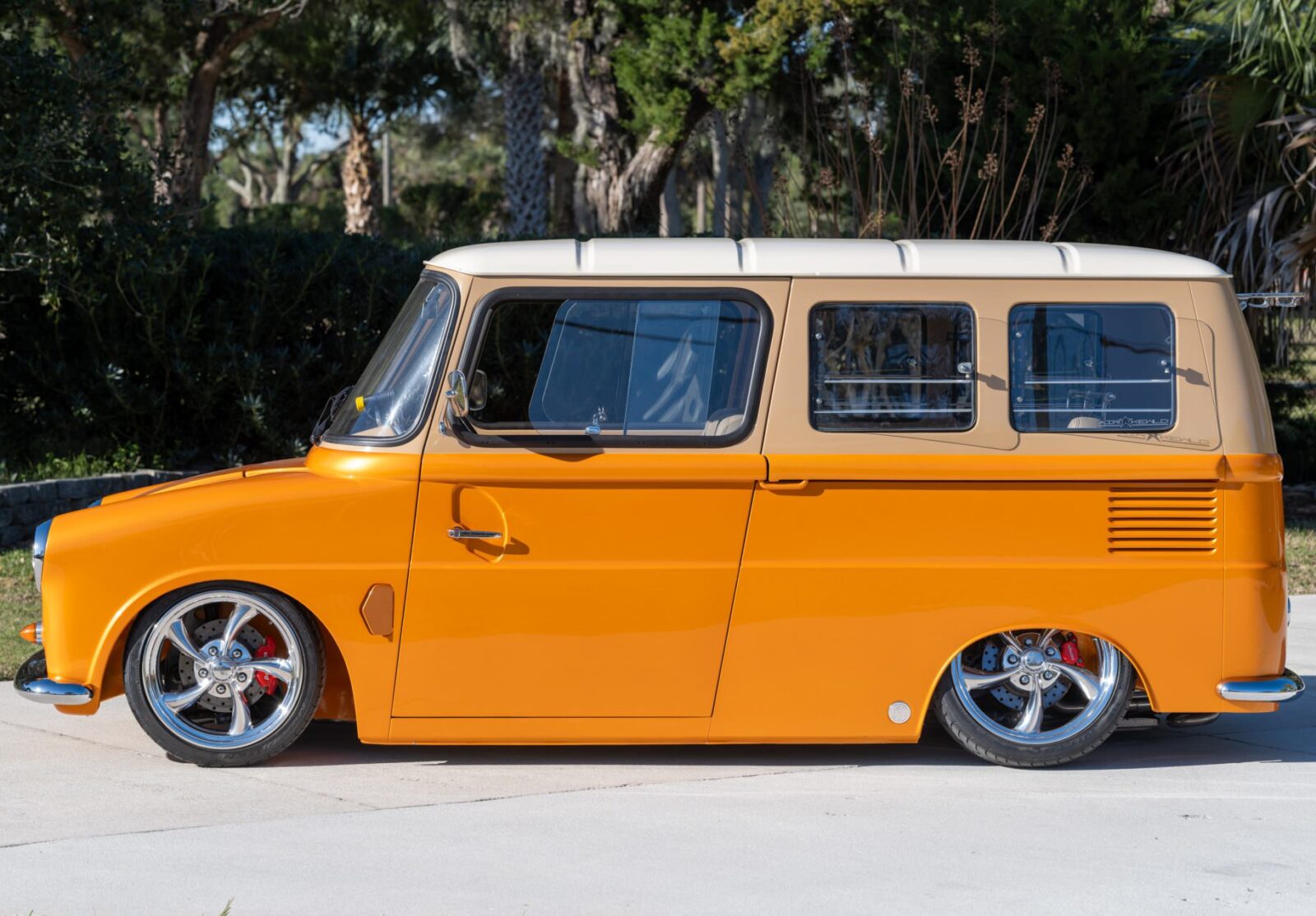 Strange Machines: A 1972 Volkswagen Type 147 Kleinlieferwagen “Fridolin”