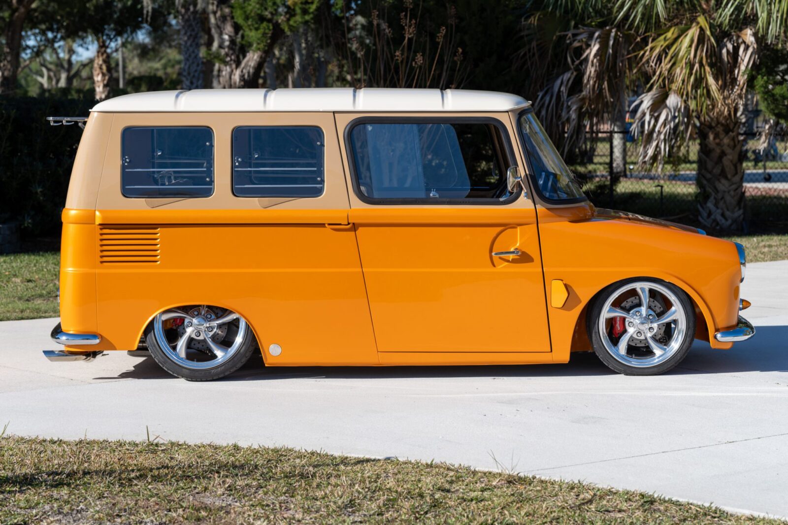 Strange Machines: A 1972 Volkswagen Type 147 Kleinlieferwagen “Fridolin”