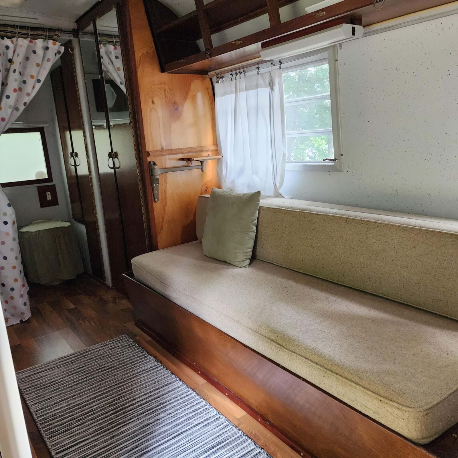 Retro-Home-On-Wheels: A 1966 Avion T-21 Travel Trailer