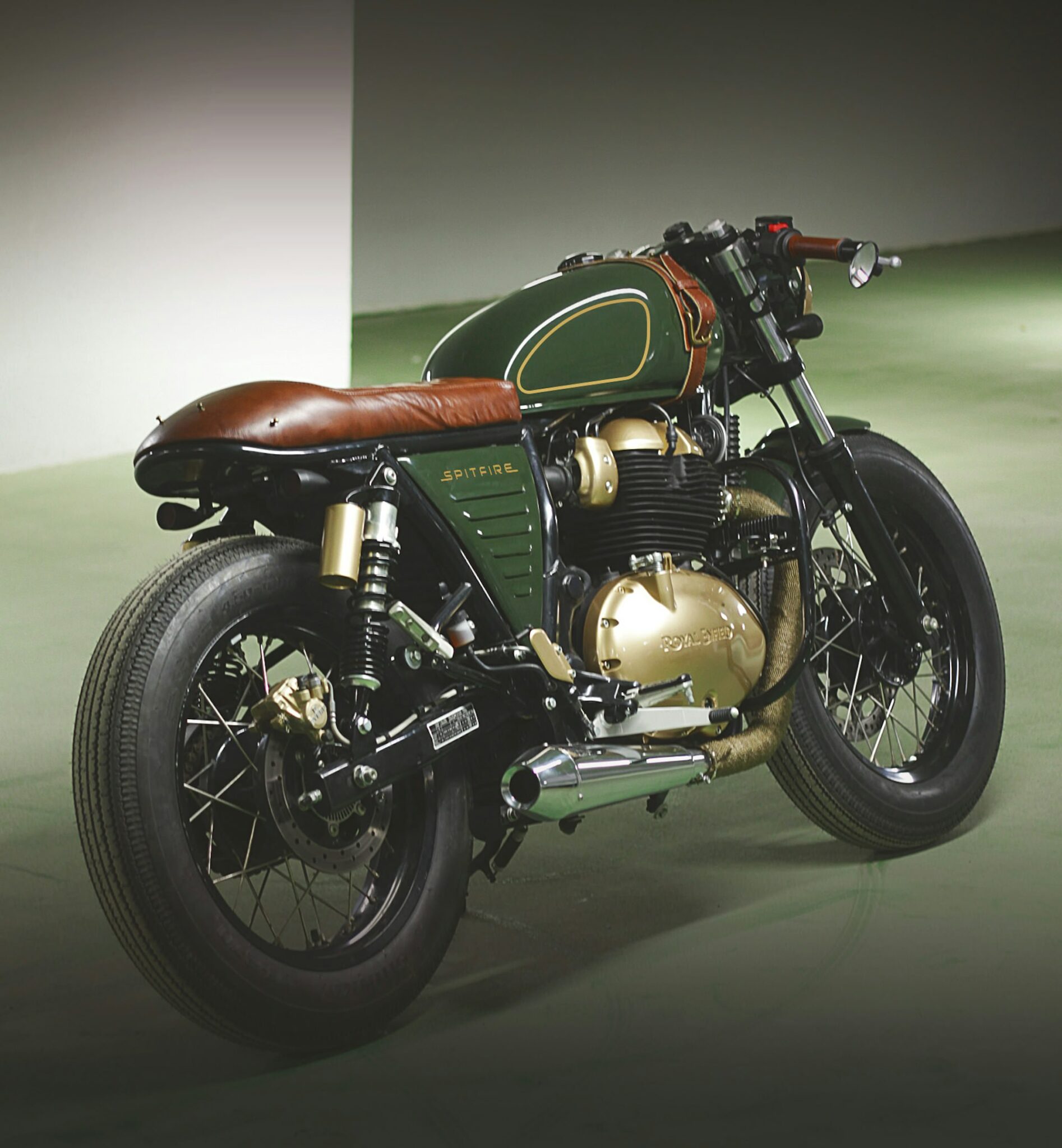 The "Spitfire" – A Royal Enfield Interceptor 650 Custom