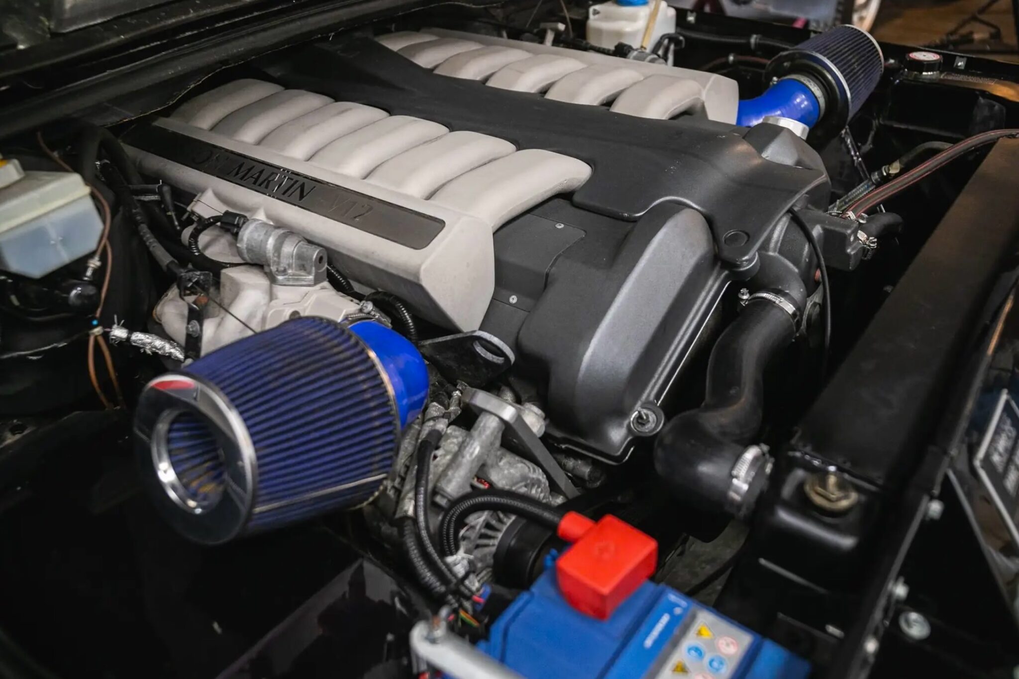 An Aston Martin DB7 V12-Powered Range Rover With 420 BHP