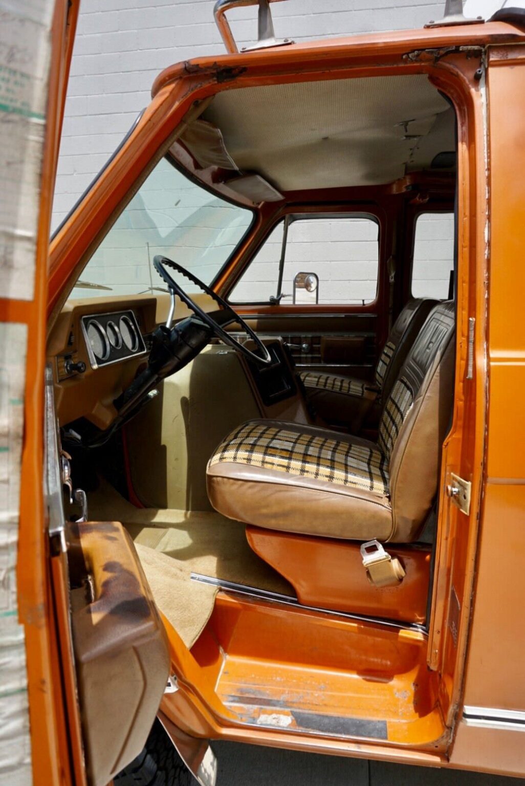 For Sale: A 1973 Chevrolet Van 4x4 "Go Anywhere" Camper