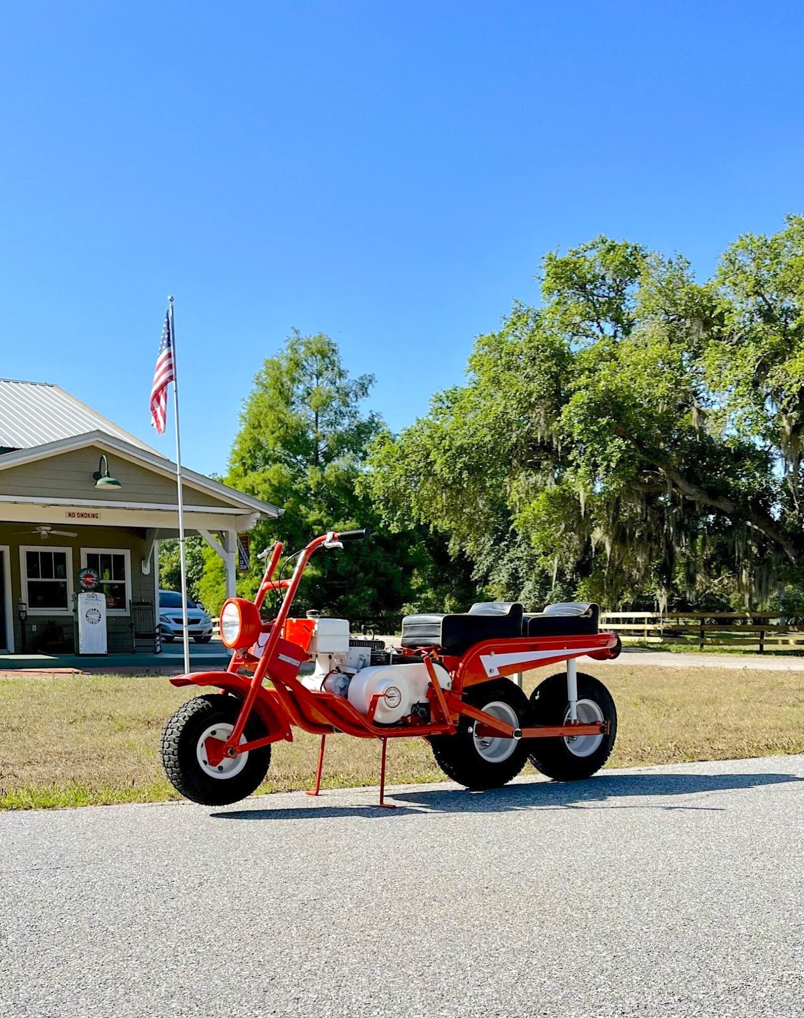 The Weird "Jak Pak 300" – A Rare American "Inline Trike" Motorcycle