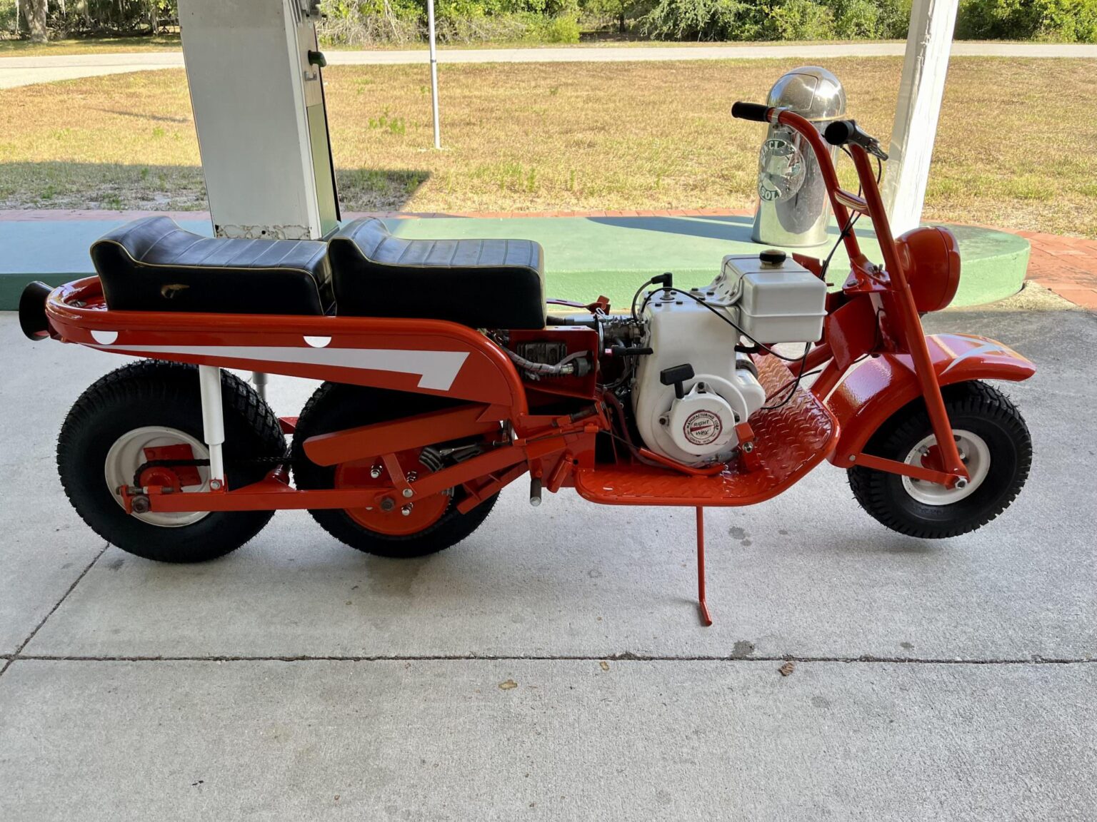 The Weird "Jak Pak 300" – A Rare American "Inline Trike" Motorcycle