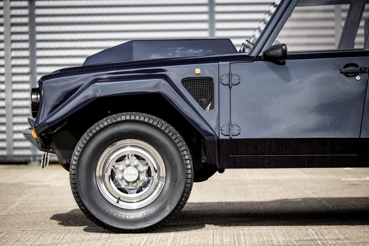 The Countach V12-Powered 1980s-Era Lamborghini LM002