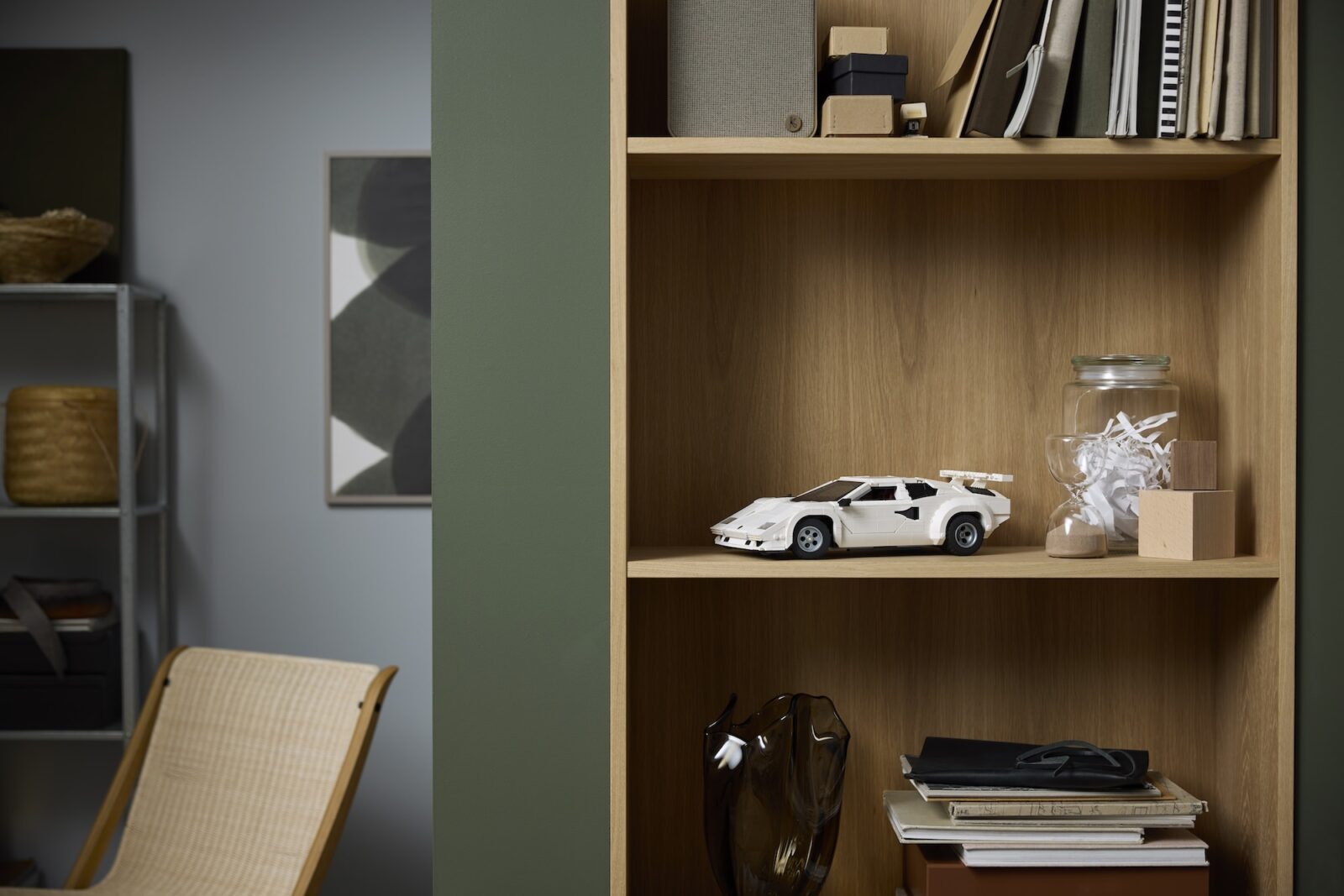 The New 1506 Piece Lego® Lamborghini Countach 5000 Quattrovalvole