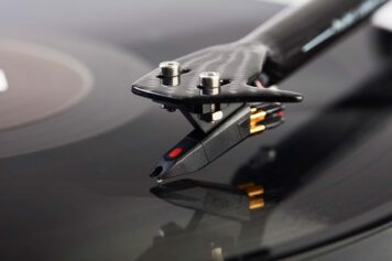 The Mag-Lev Audio ML1 – The World's First Levitating Turntable