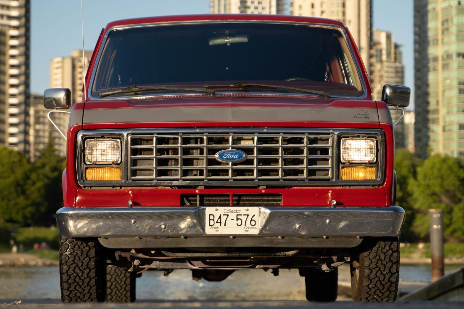 For Sale: The Royal Canadian Air Force’s Snowbirds E-150 Support Vehicle