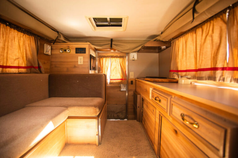 Retro Home-On-Wheels: A 1978 Toyota Chinook 4×4 Camper