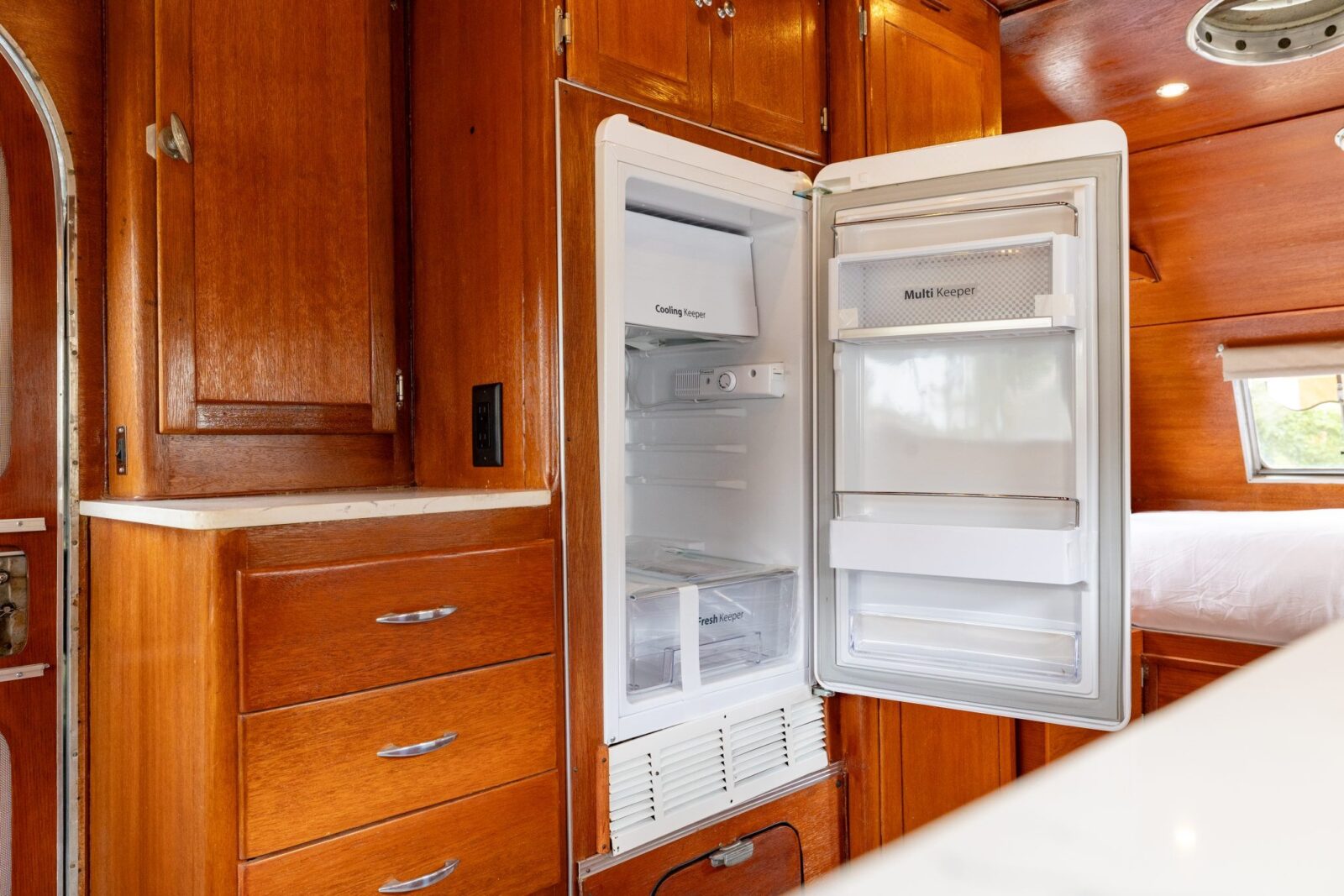 For Sale: A Classic 1952 Airfloat Navigator Travel Trailer