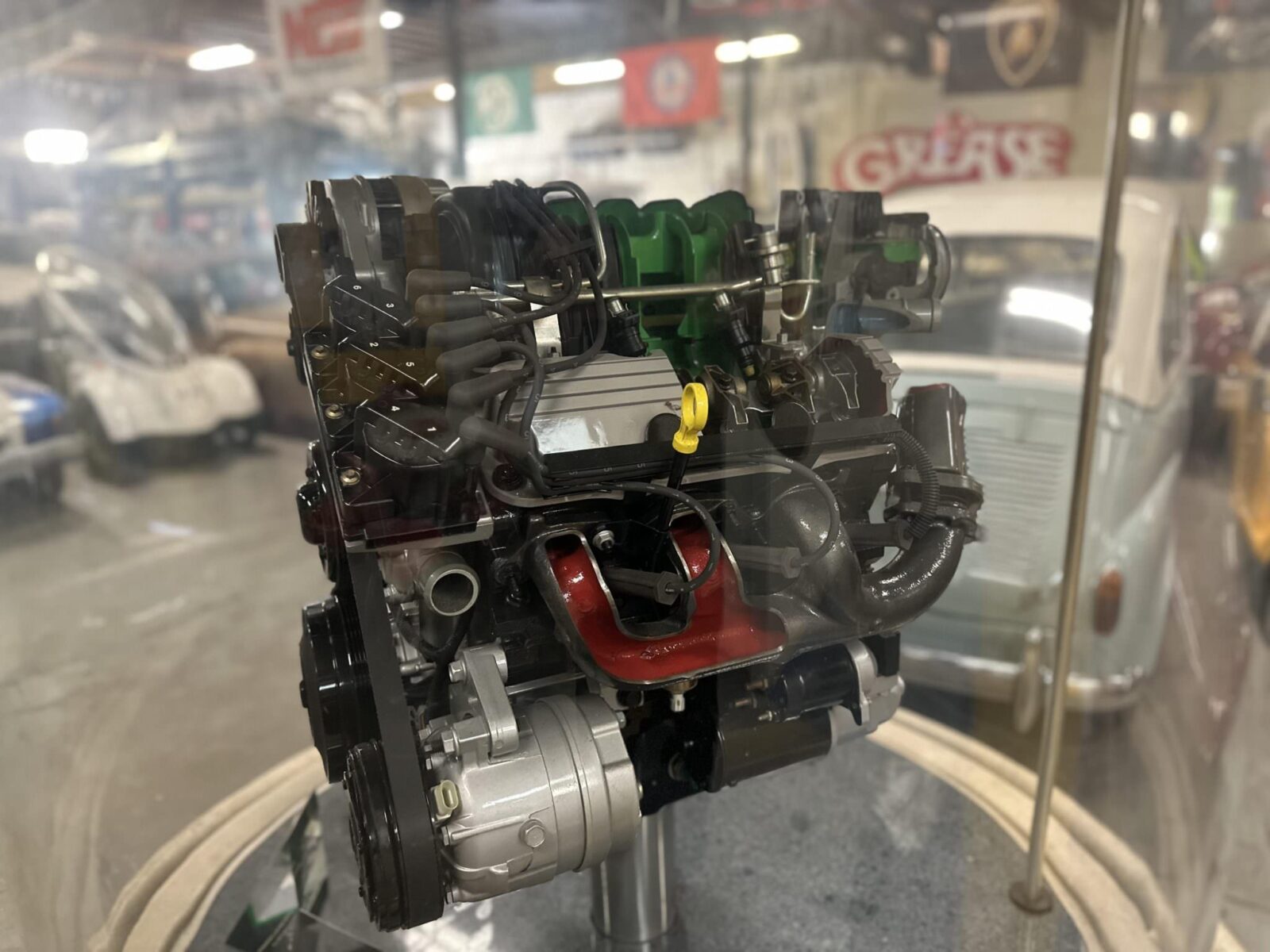 General Motors Cutaway Display Engine: A Buick 3800 V6 "Fireball"
