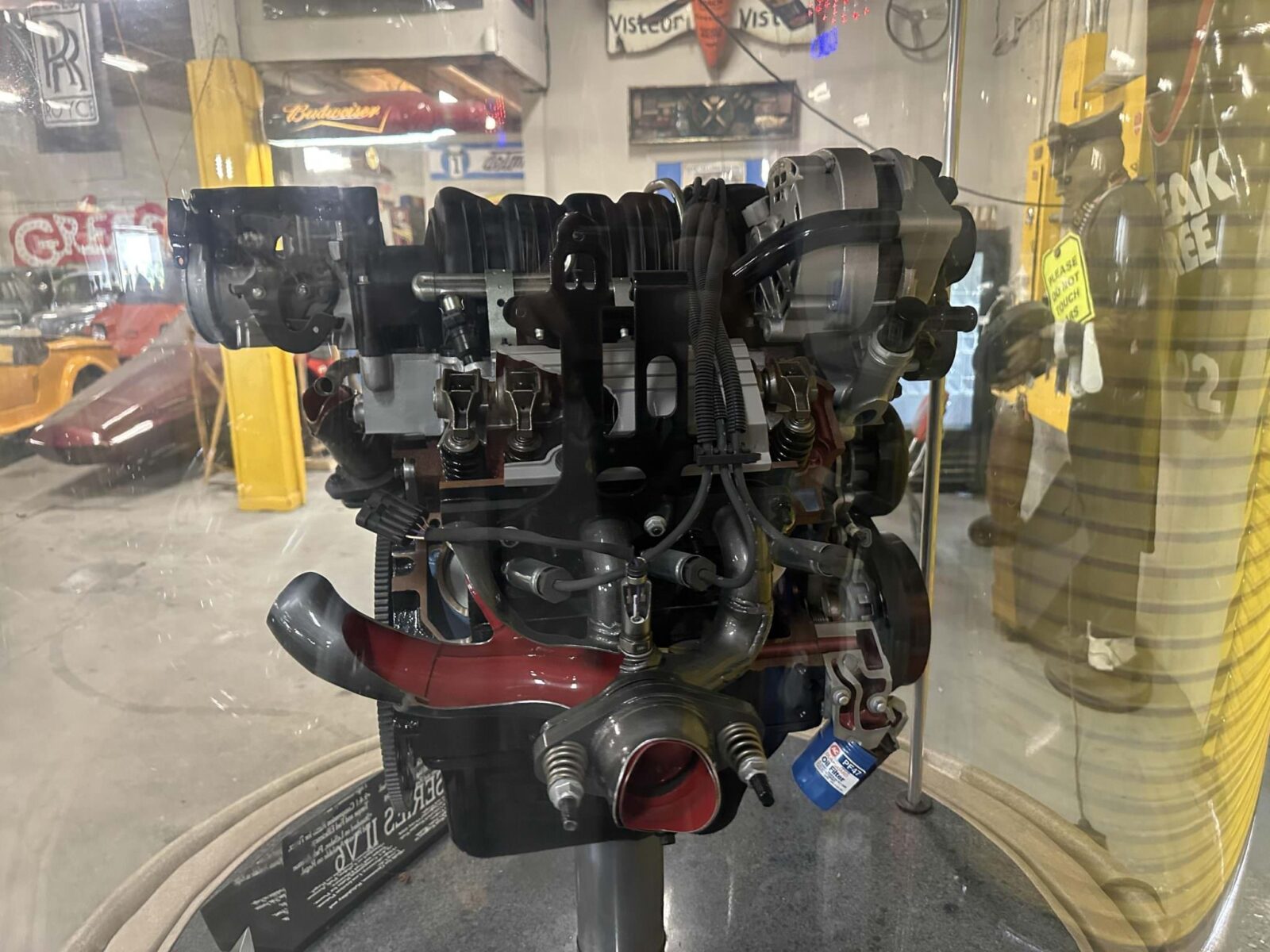 General Motors Cutaway Display Engine: A Buick 3800 V6 "Fireball"