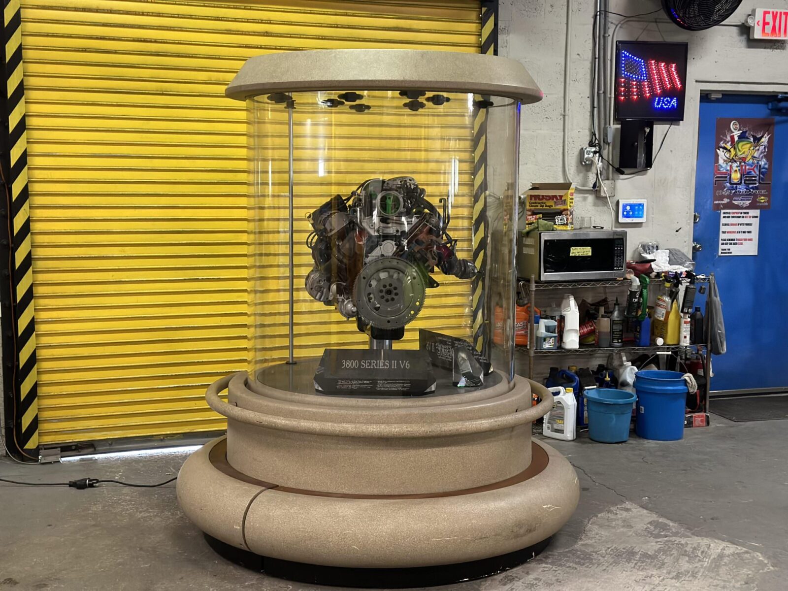 General Motors Cutaway Display Engine: A Buick 3800 V6 "Fireball"