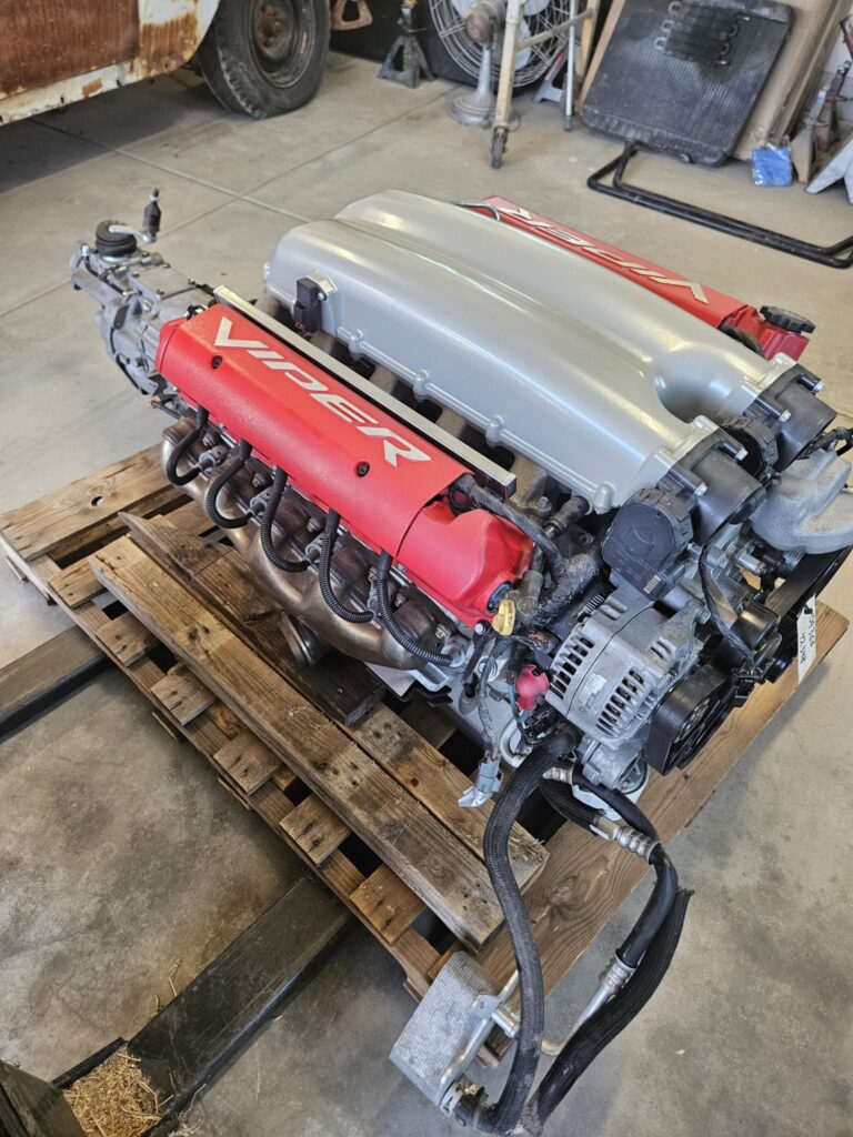 600 BHP: A Dodge Viper SRT-10 V10 Engine + 6-Speed Transmission