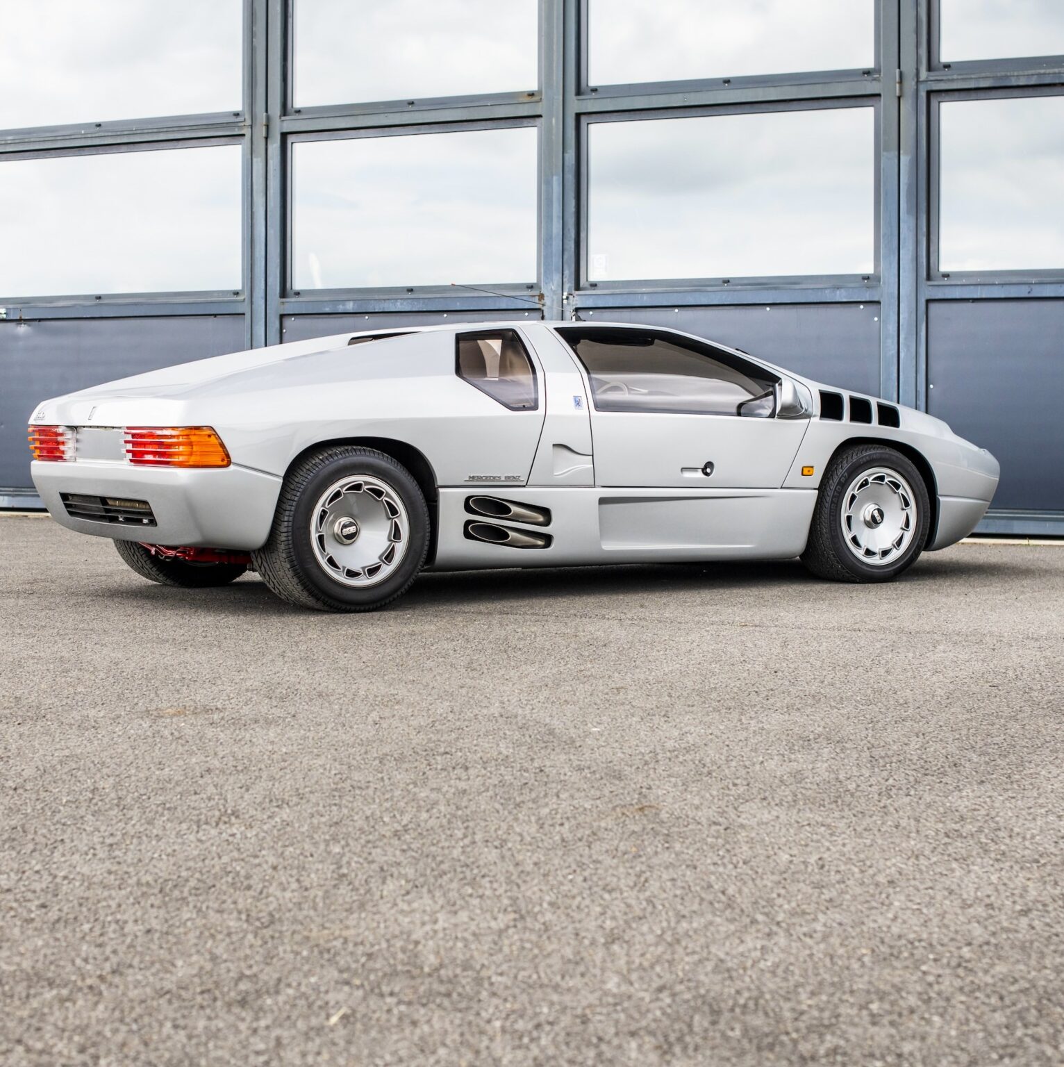 The "Forgotten" German Supercar: The Isdera Imperator 108i