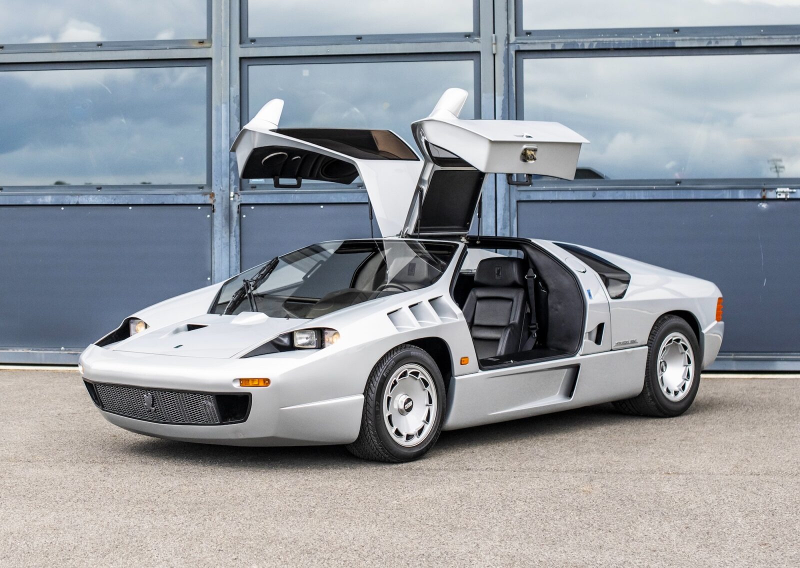The "Forgotten" German Supercar: The Isdera Imperator 108i