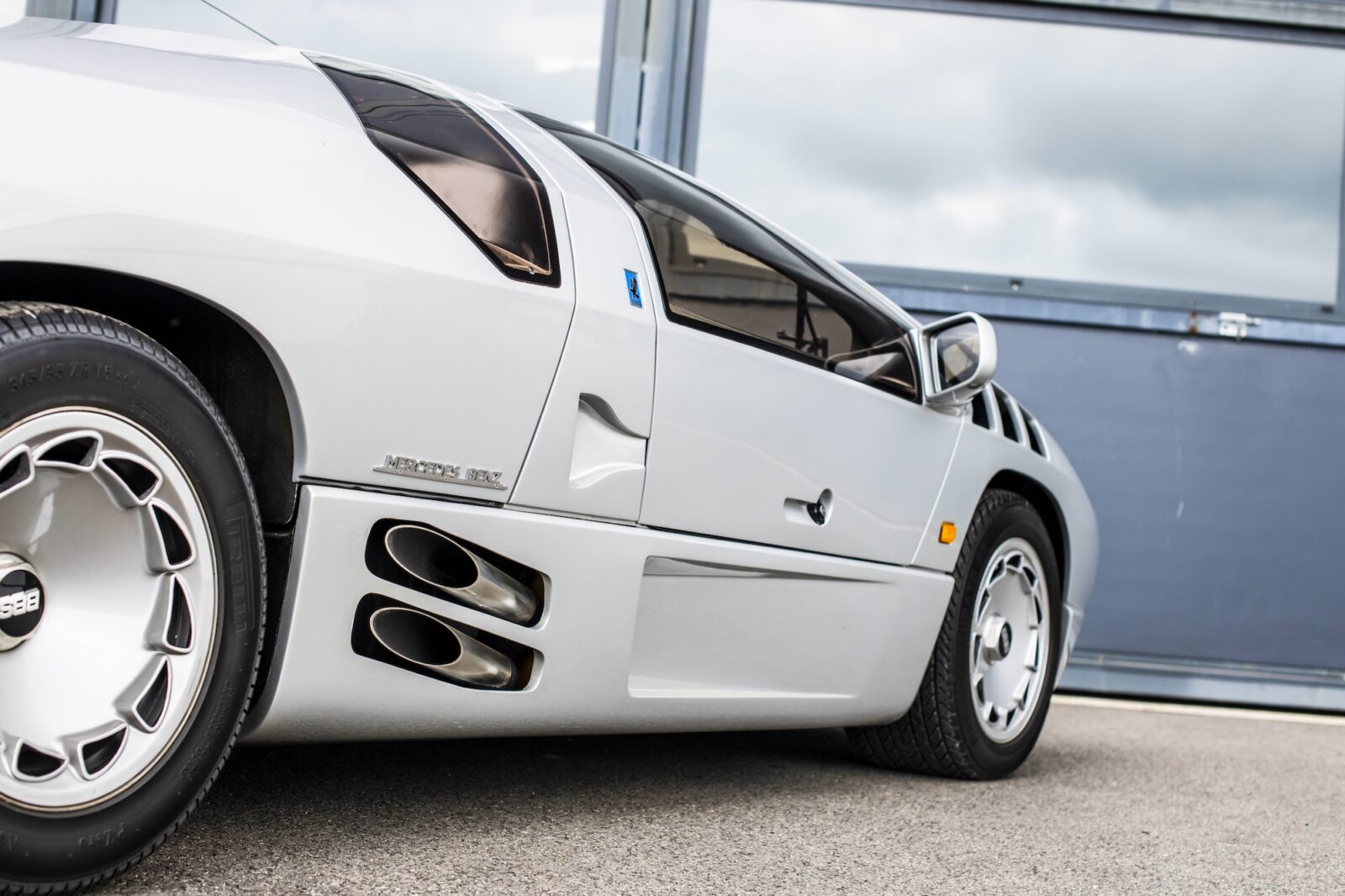 The "Forgotten" German Supercar: The Isdera Imperator 108i