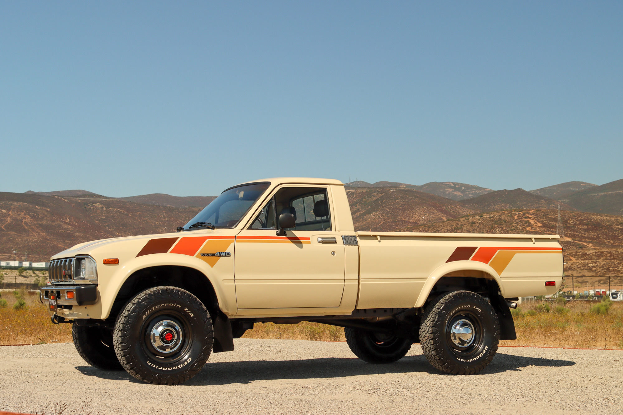 For Sale: A Retro 1983 Toyota Pickup SR5 4×4 5-Speed
