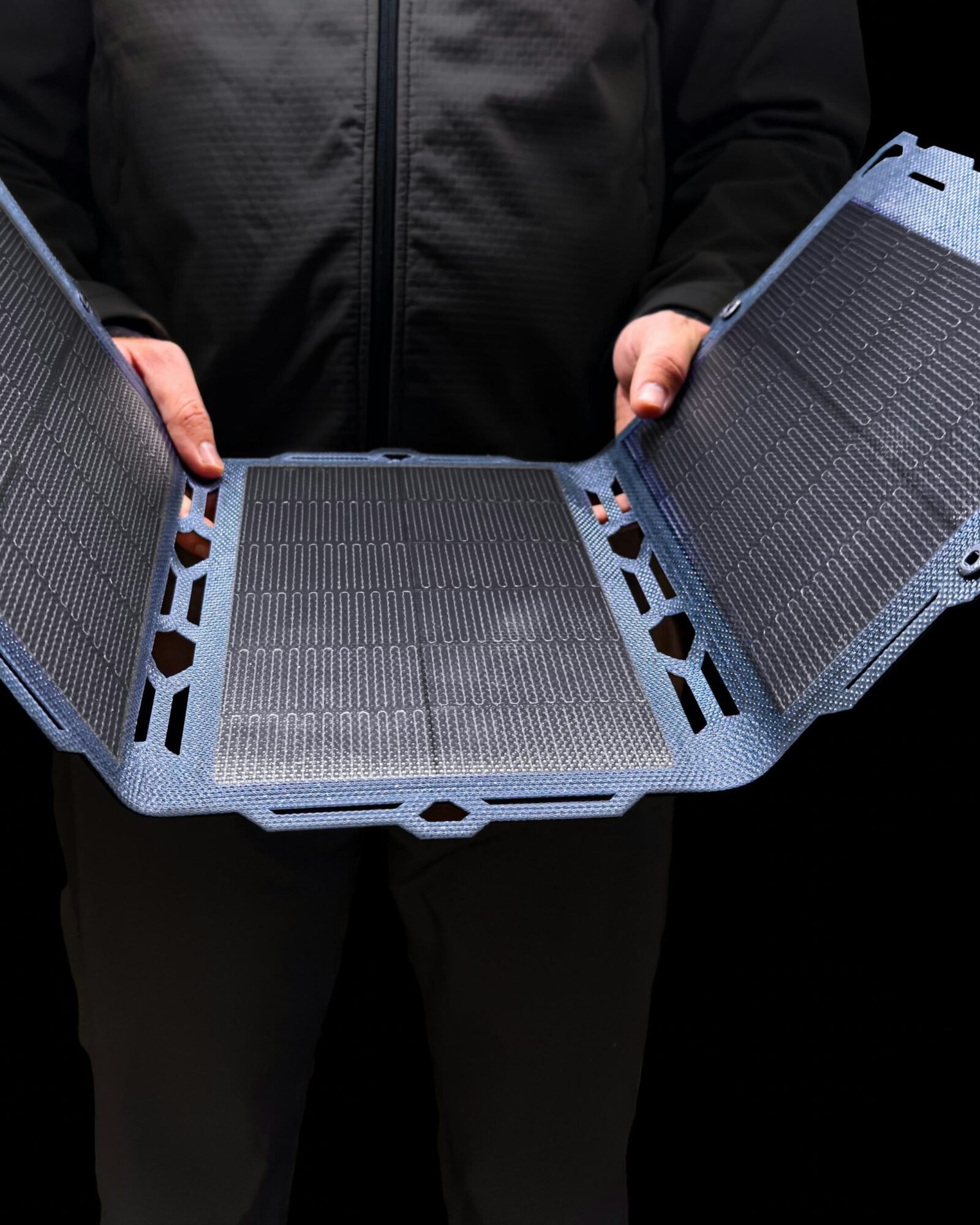 The Dark Energy Spectre 18W Folding Solar Charger