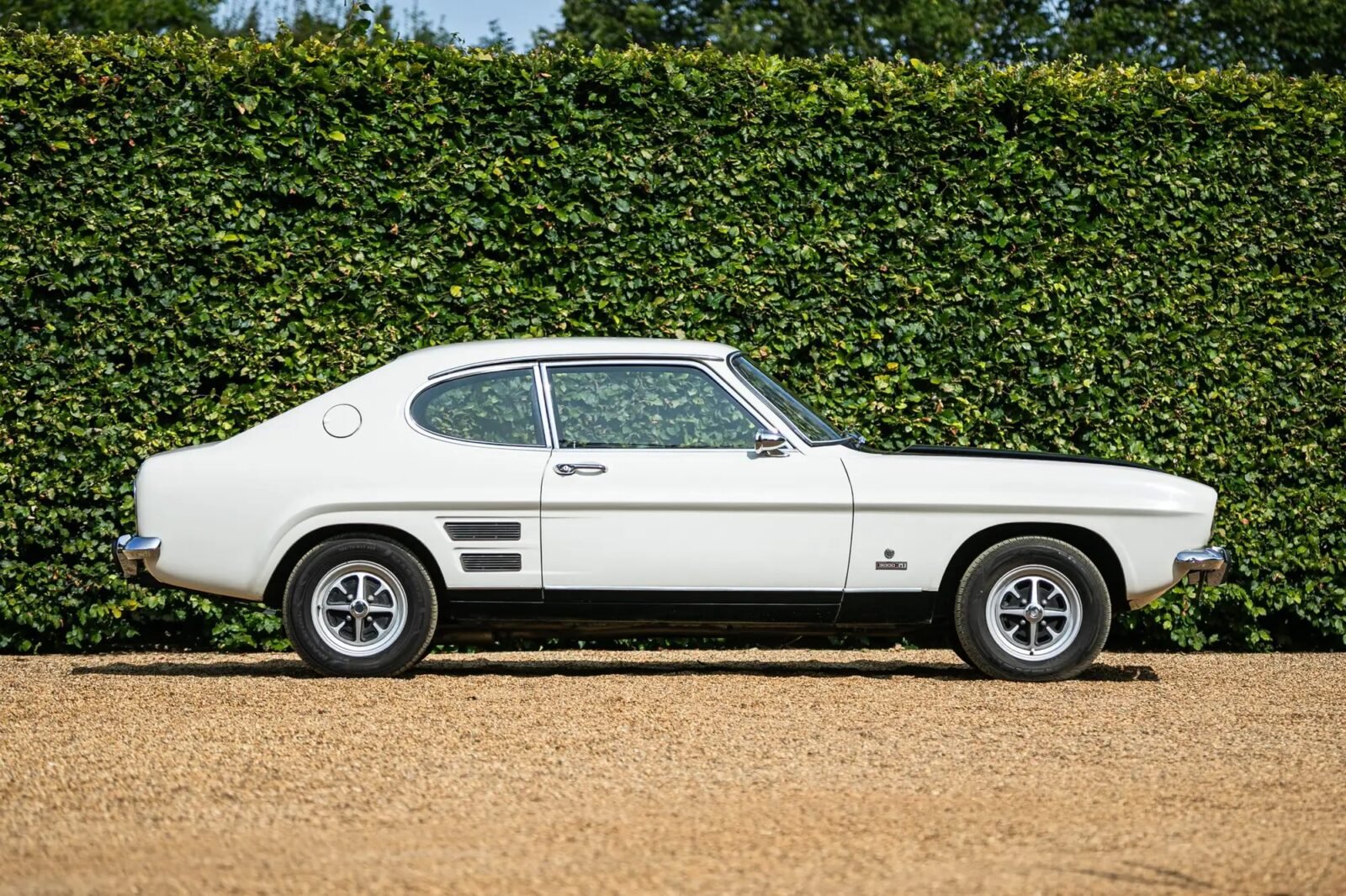 Jamie Oliver Is Selling His Ford Capri 3000GT