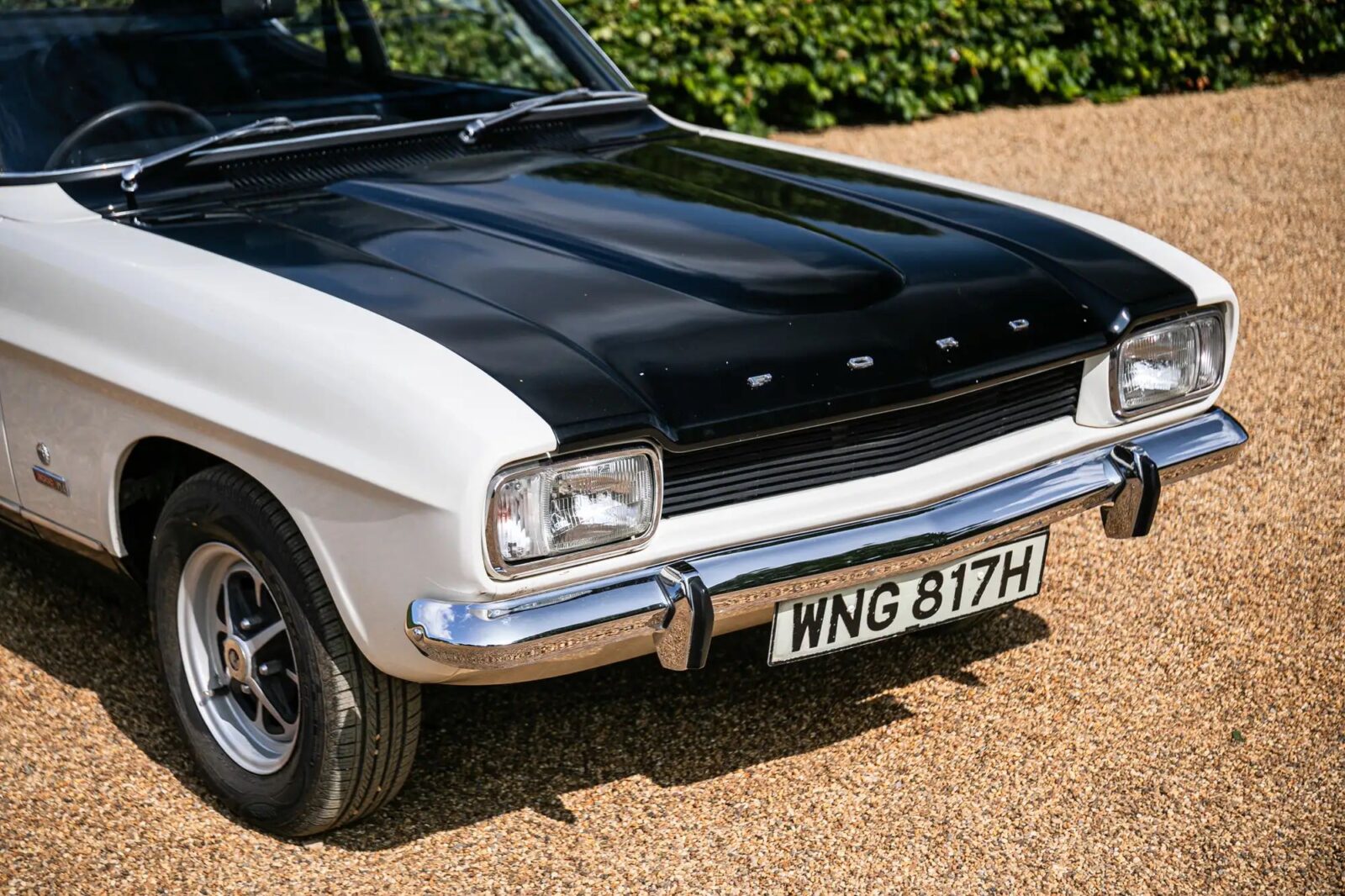 Jamie Oliver Is Selling His Ford Capri 3000GT