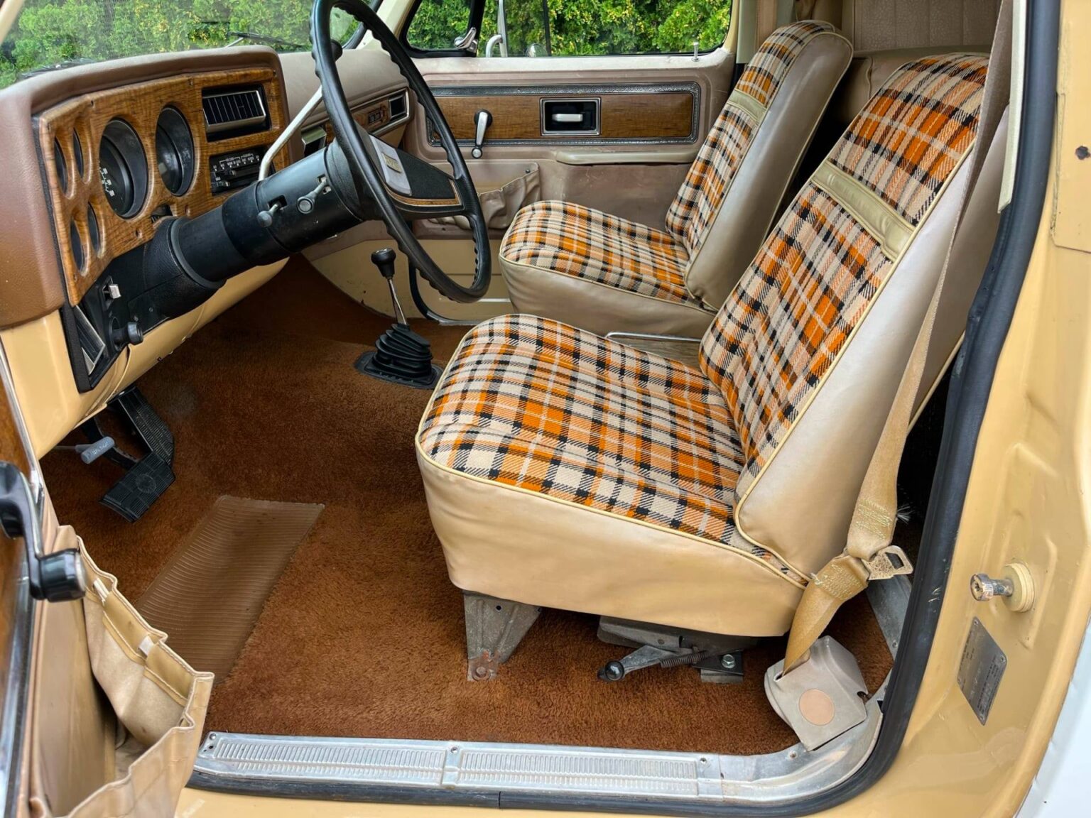 For Sale: A Rare 1977 GMC Jimmy "Casa Grande" Camper Pickup