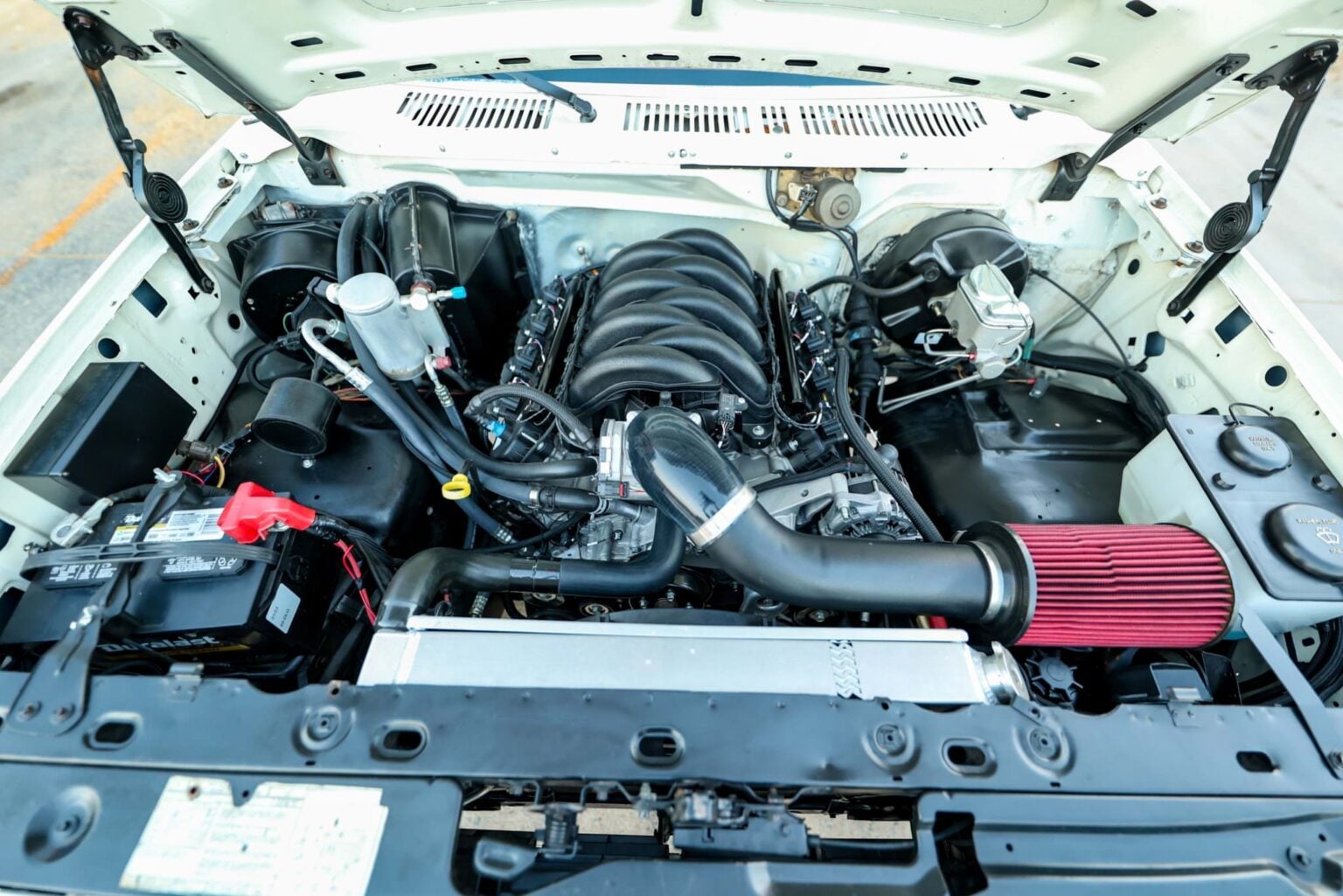 For Sale: A 420 BHP Godzilla-Powered "Bullnose" Ford Bronco