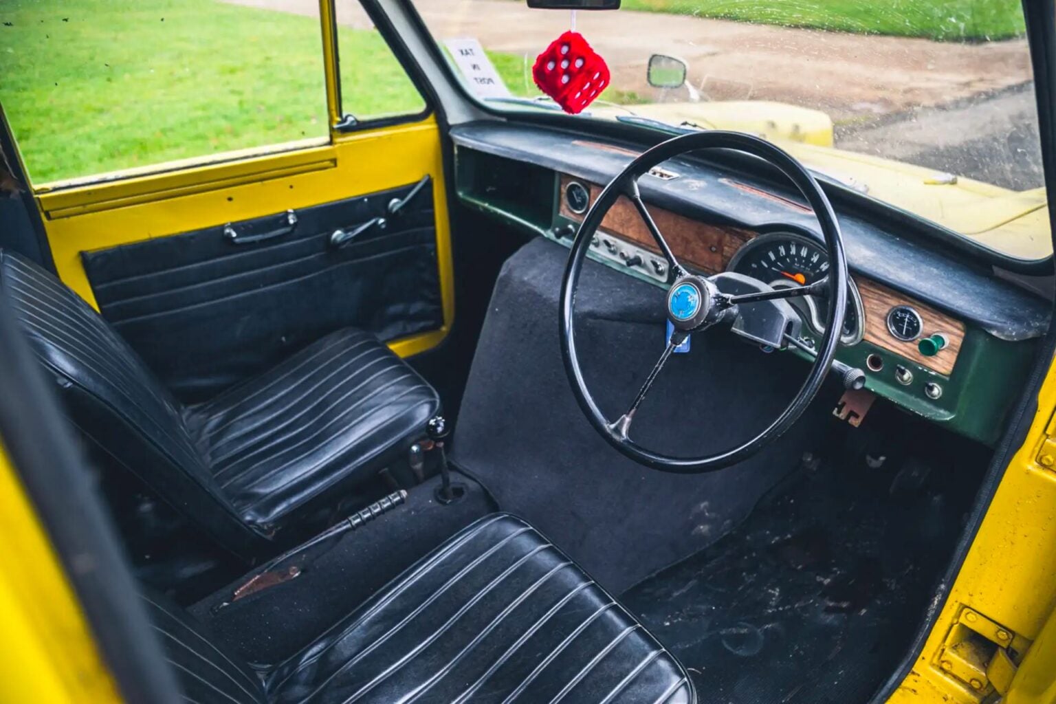 For Sale: A Reliant Regal Supervan From "Only Fools and Horses"