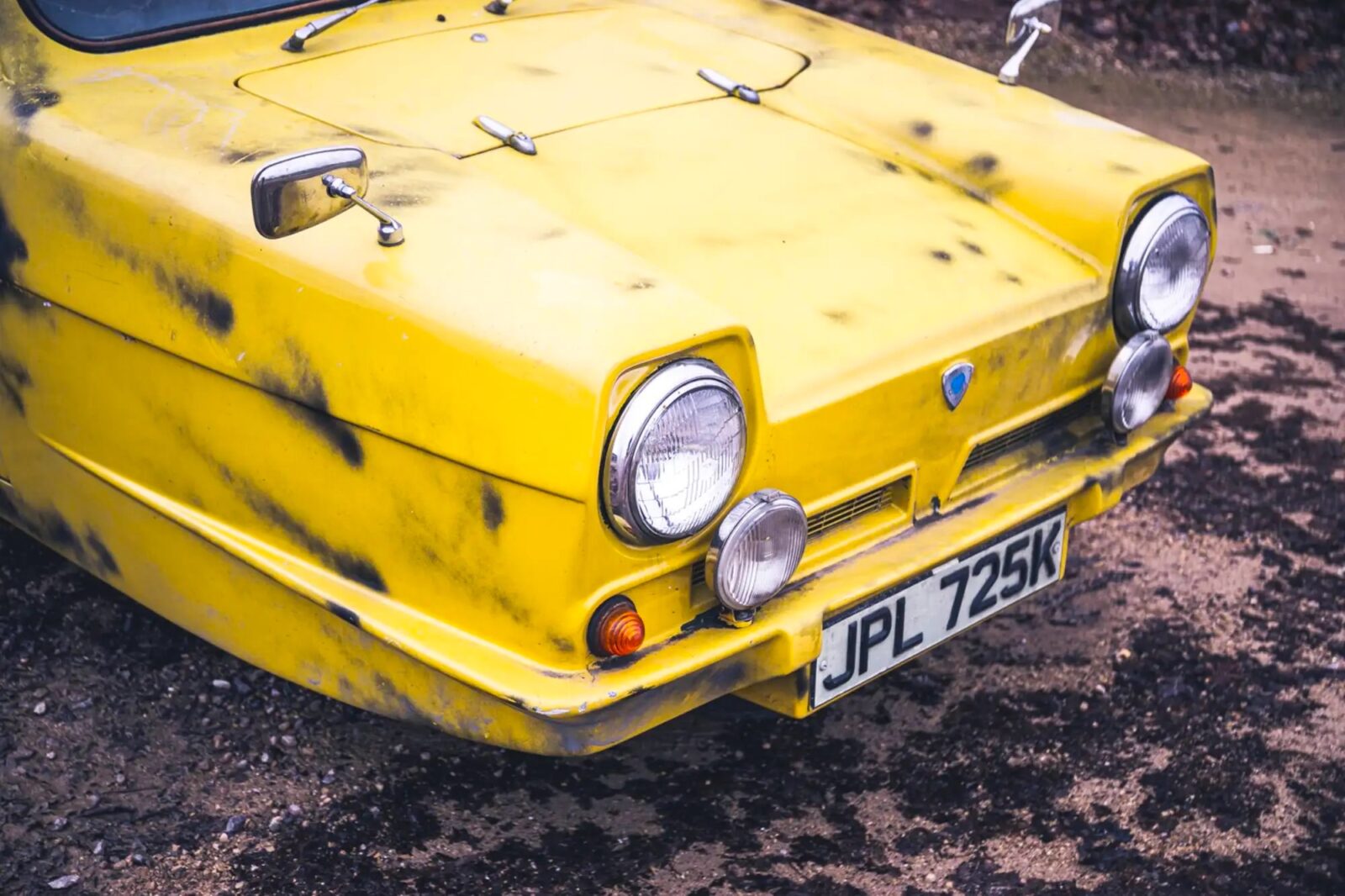 For Sale: A Reliant Regal Supervan From "Only Fools and Horses"