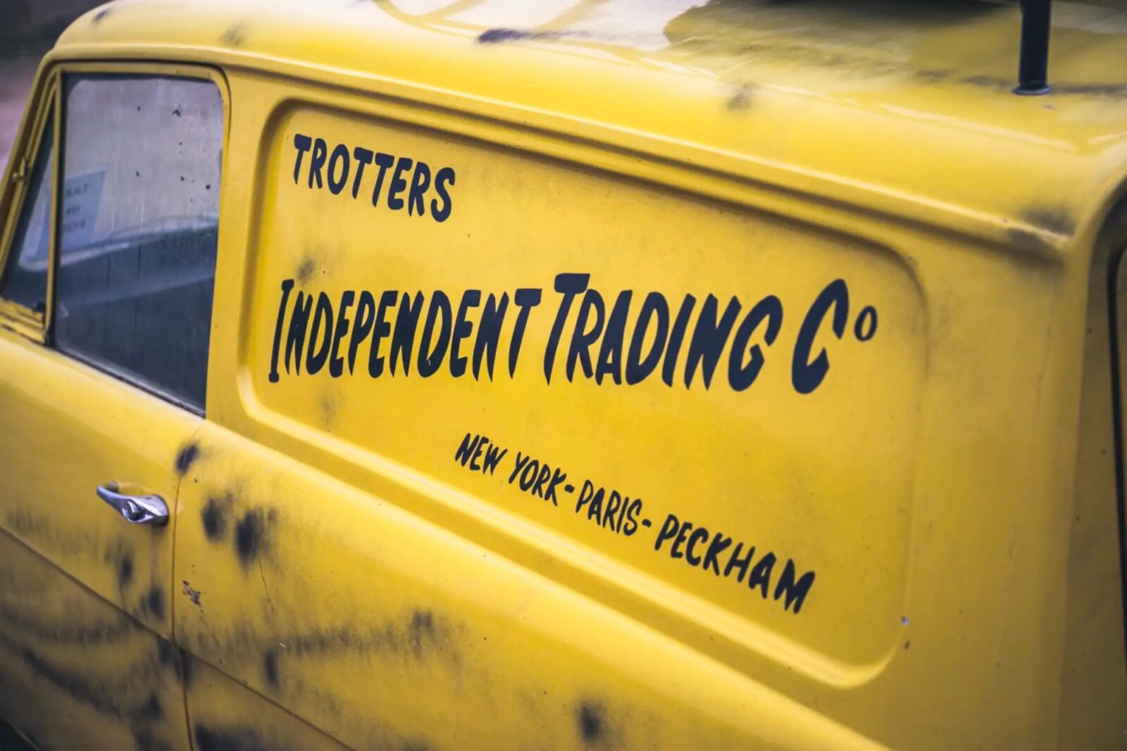For Sale: A Reliant Regal Supervan From "Only Fools and Horses"