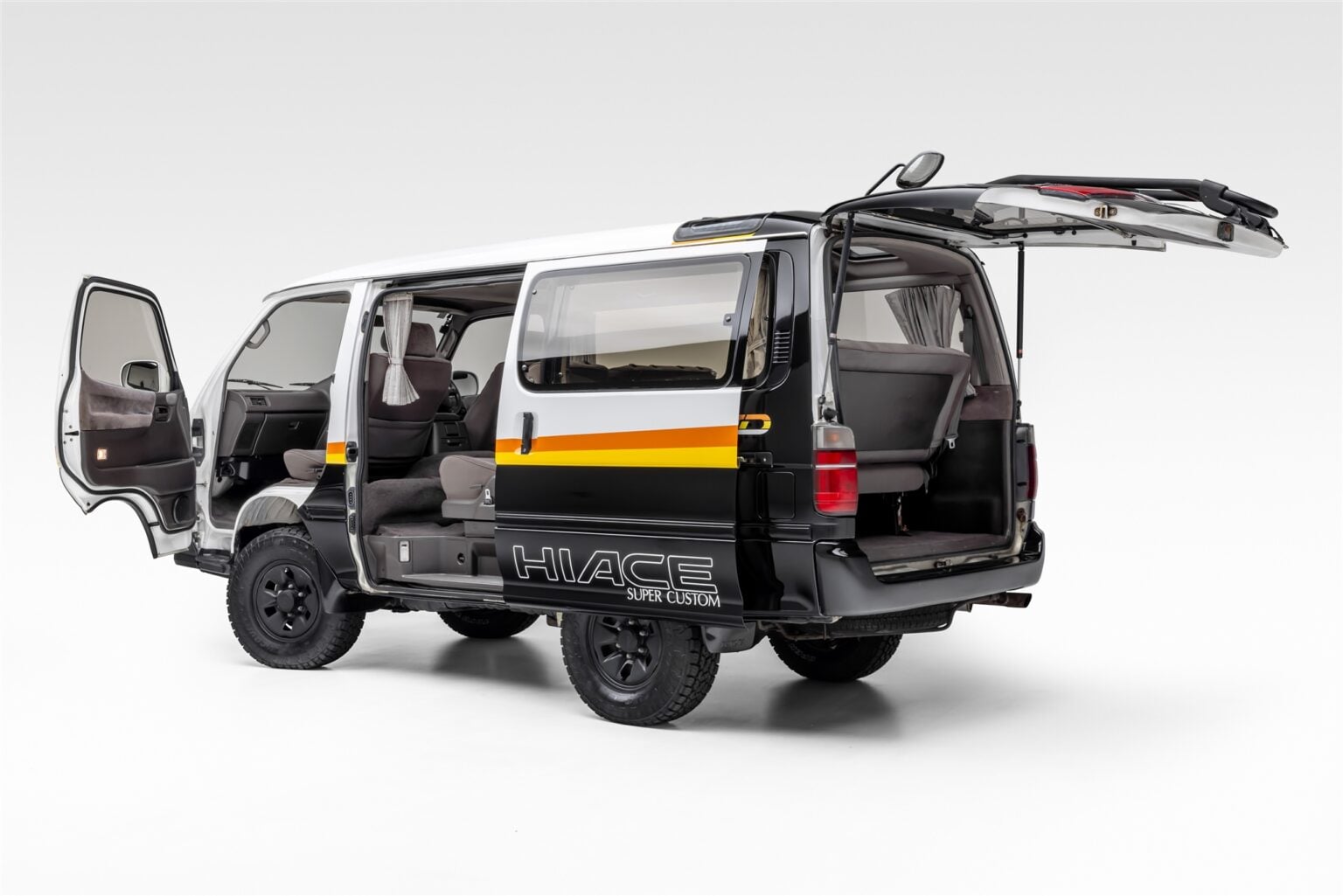 A Rare 1995 Toyota HiAce Super Custom Turbodiesel 4x4