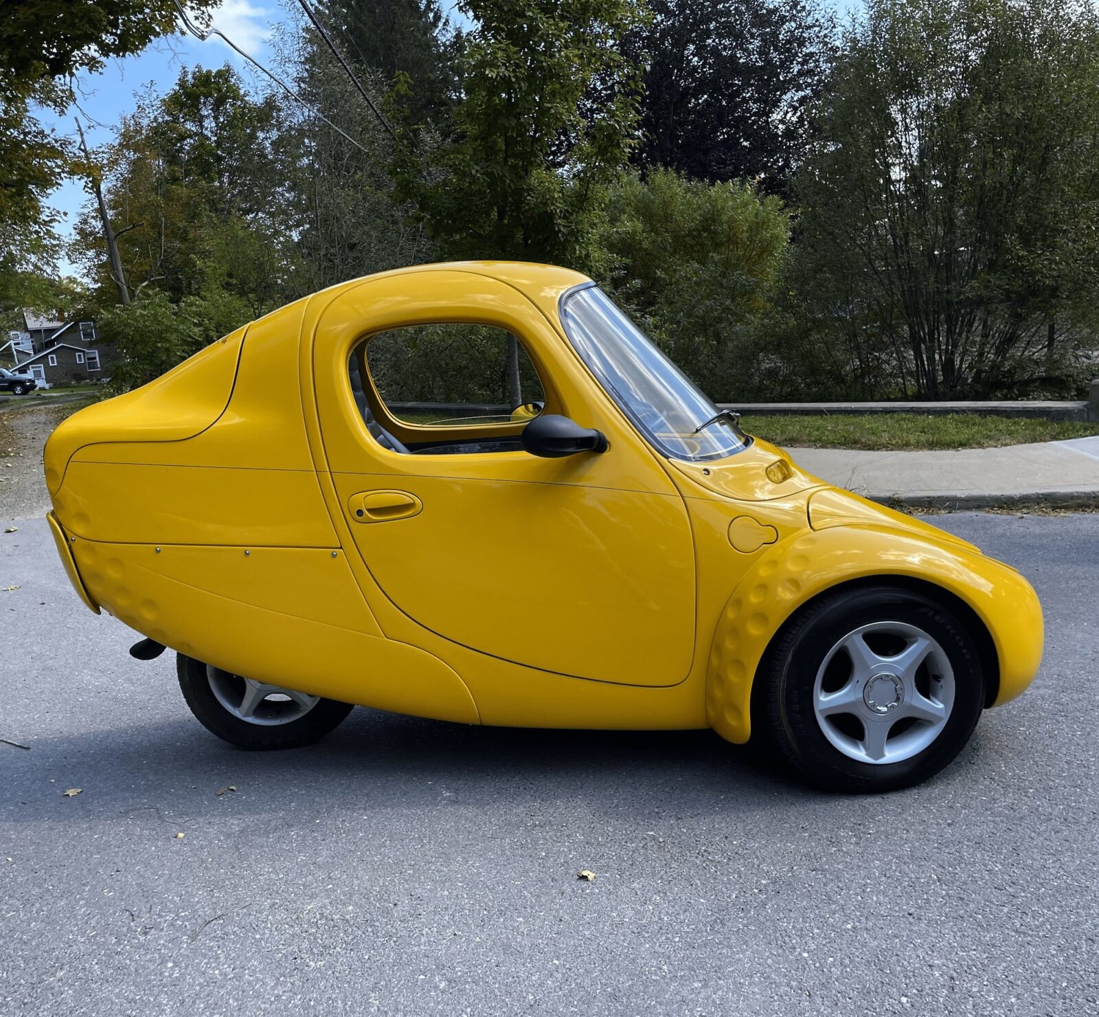 Unusual Machine: There's A Corbin Sparrow Electric Vehicle For Sale