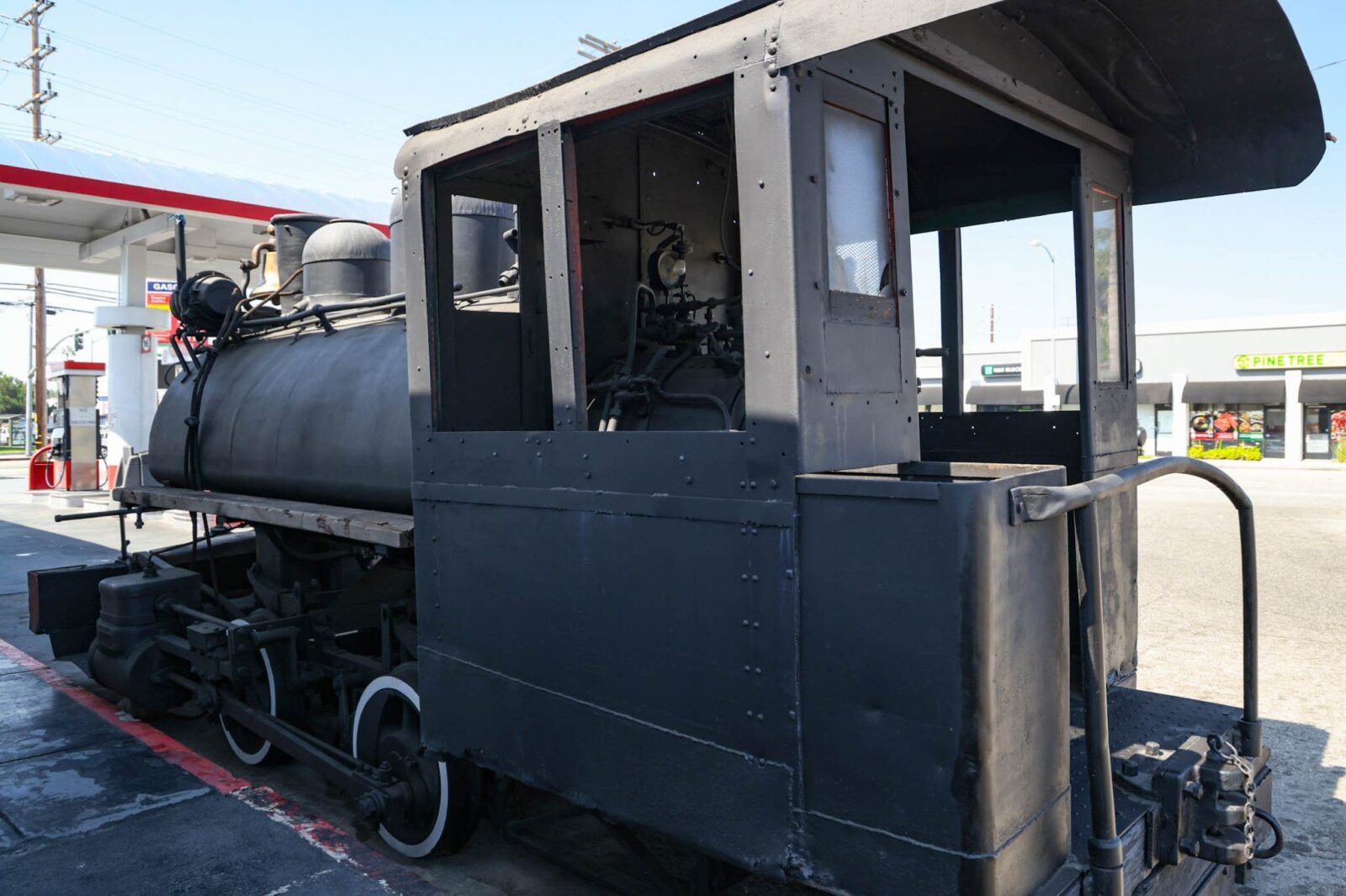 For Sale: A 1946 H.K. Porter Company 0-4-0 Steam Locomotive