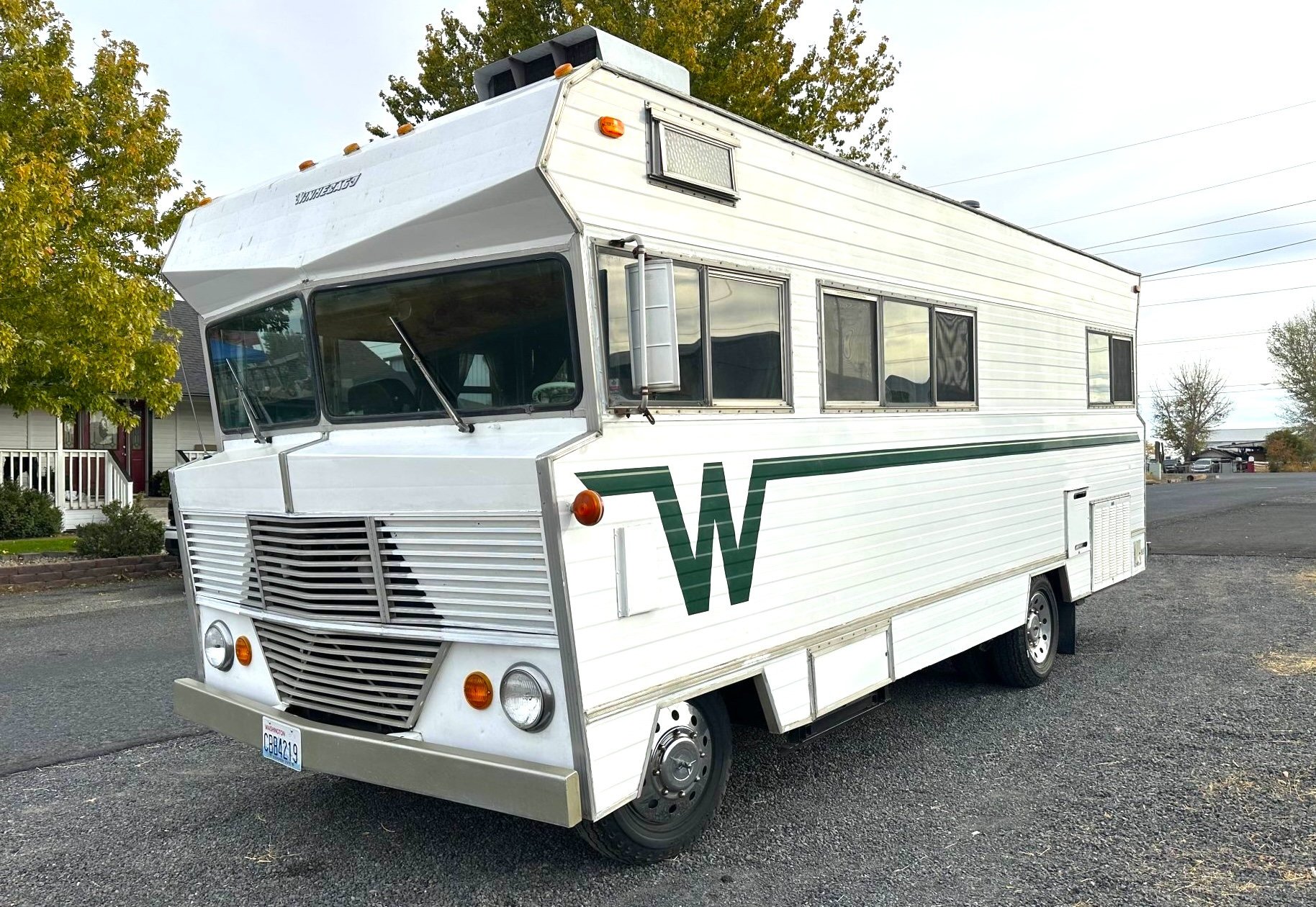 Retro Home-On-Wheels: A 1970 Winnebago D22