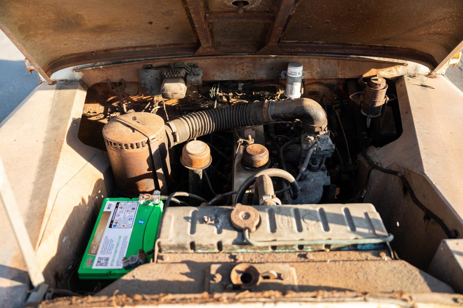 For Sale: Arthur Miller + Marilyn Monroe's 1961 Land Rover Series II