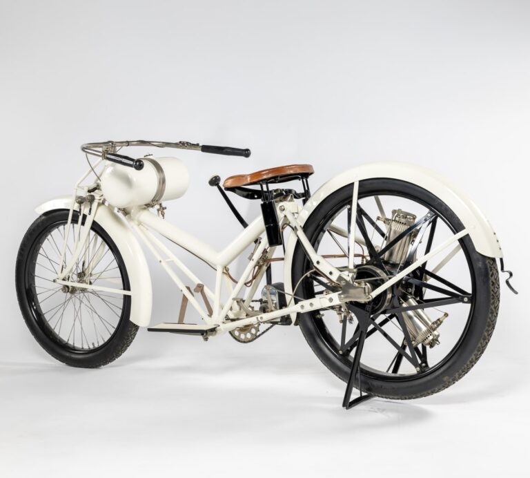 The 1915 Williams Clady: Powered By A Radial Engine In The Rear Wheel